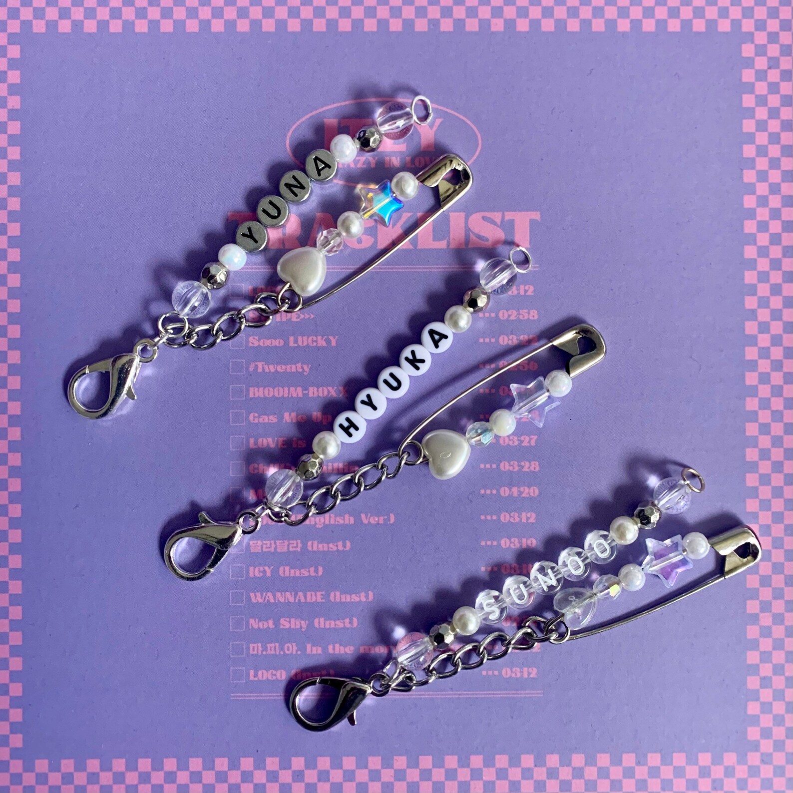 Kpop Keychain customizable - Etsy