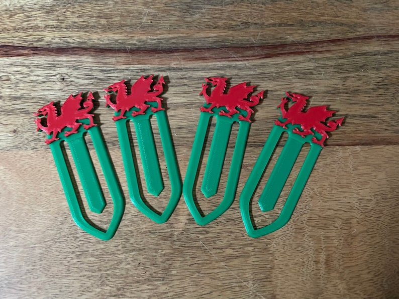 3D Printed Welsh Dragon Bookmark Novelty St David's Day Reading Dragon ...