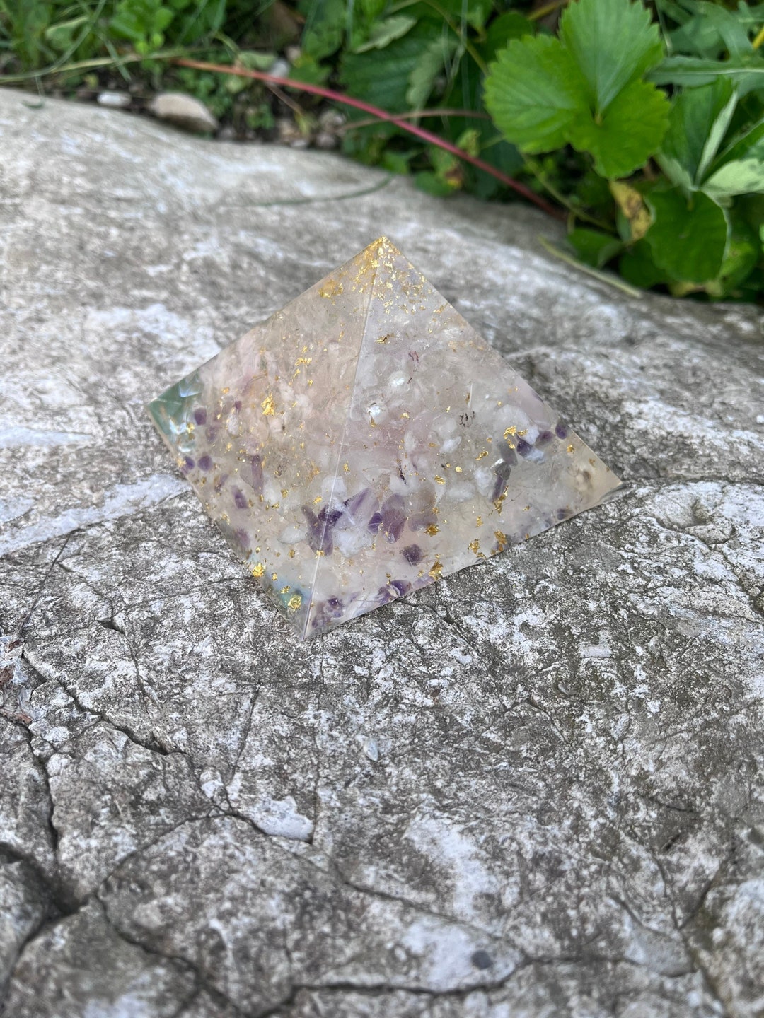 Orgonite Pyramid Chakra Crystal Akasha Room Cleansing Pineal Mother's ...