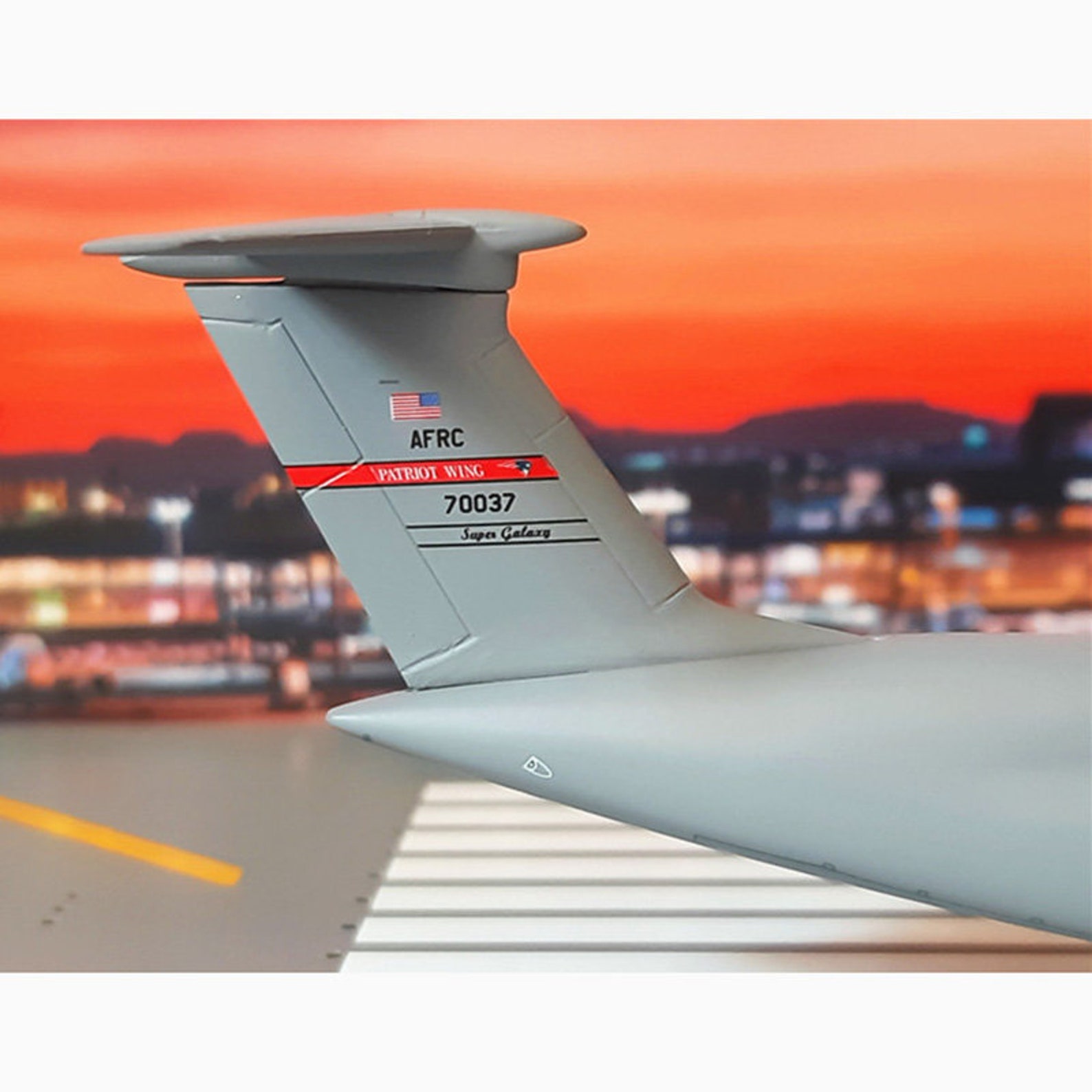 1: 400 Scale US Air Force Galaxy Transport Aircraft C-5M, GMUSA098 ...