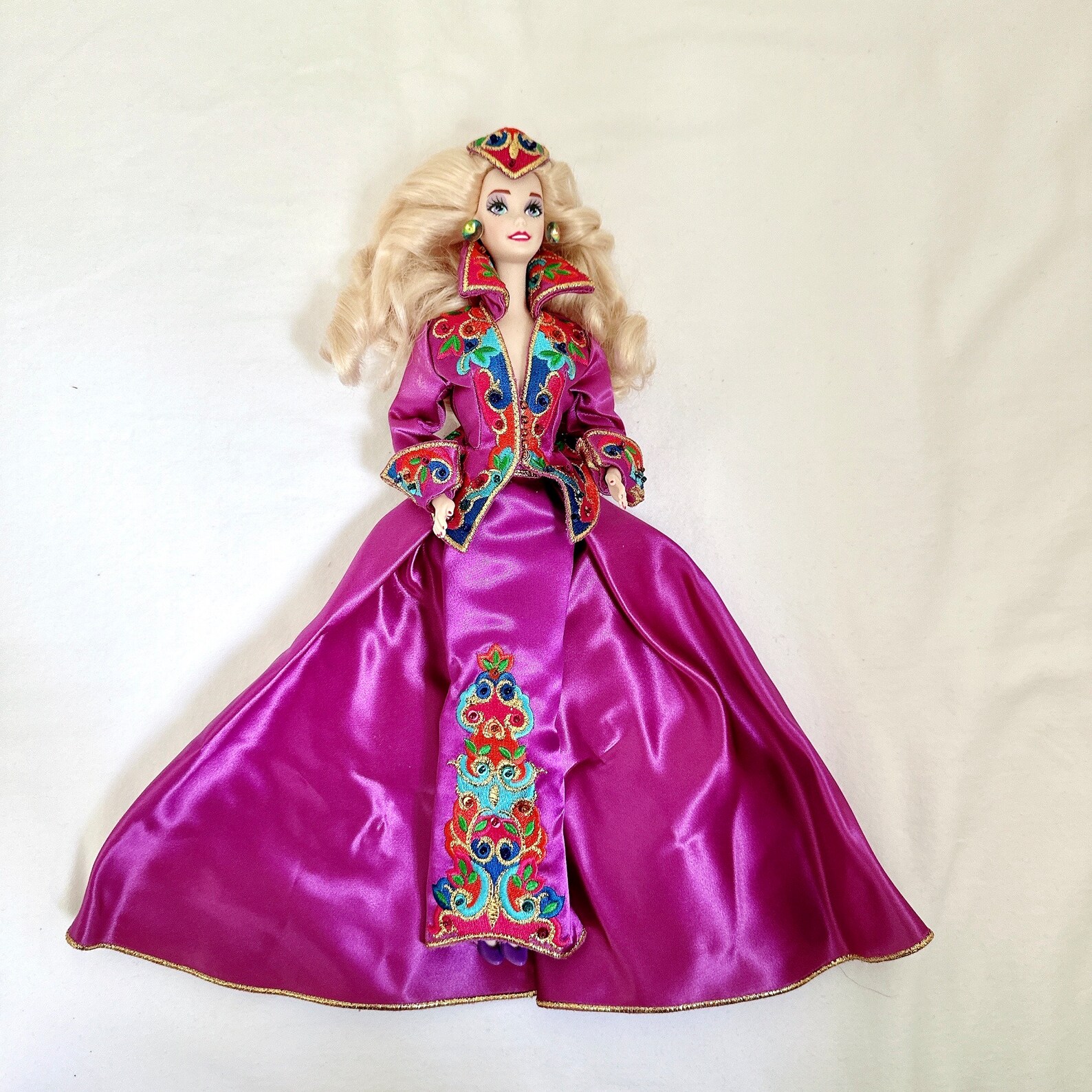 VINTAGE ROYAL SPLENDOR the Presidential Porcelain Barbie Rare - Etsy
