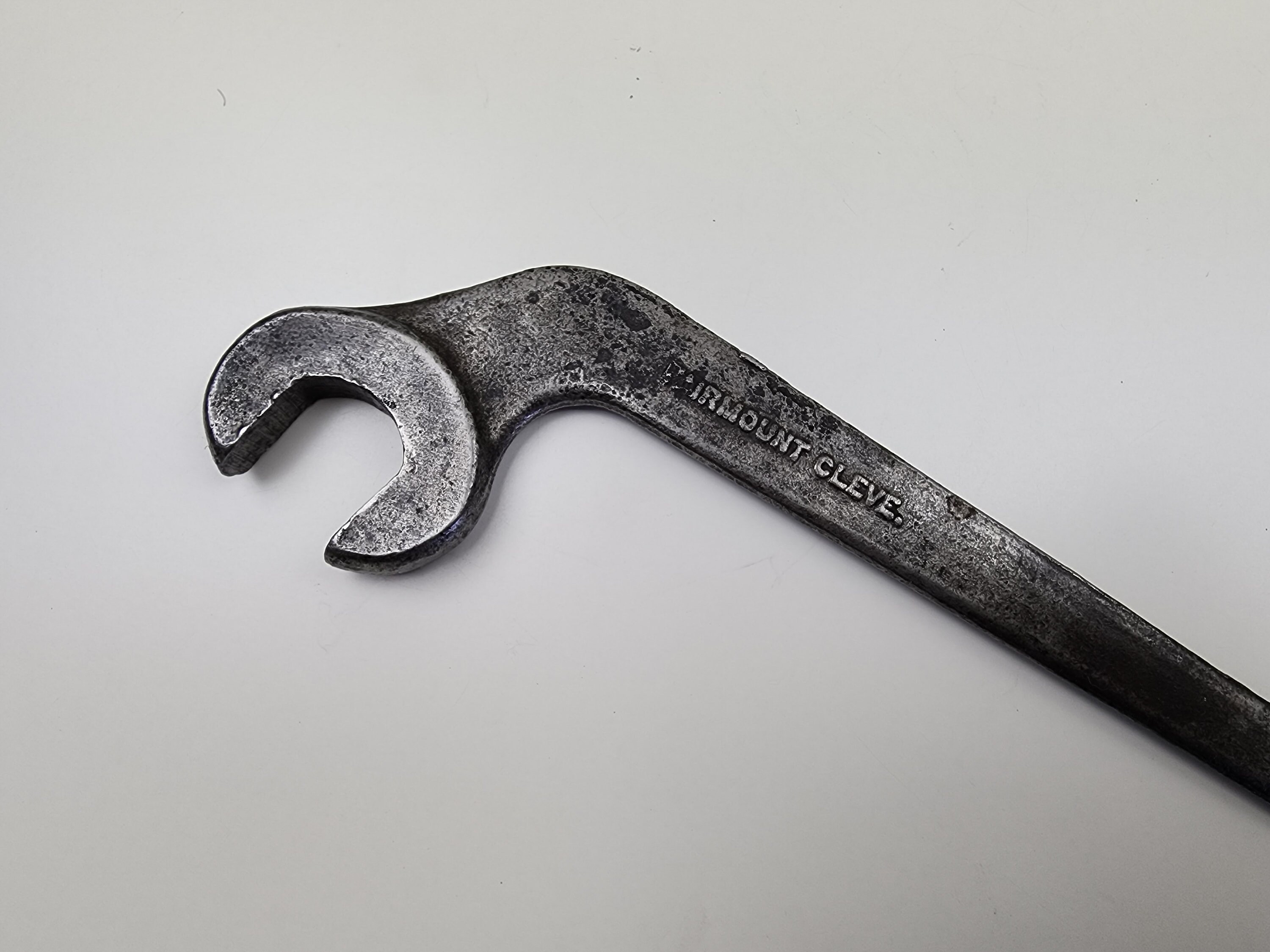 Porkchop Cap Nut Wrench - 1-1/2" Dual Wheel Tool For Truck & Trailer ...