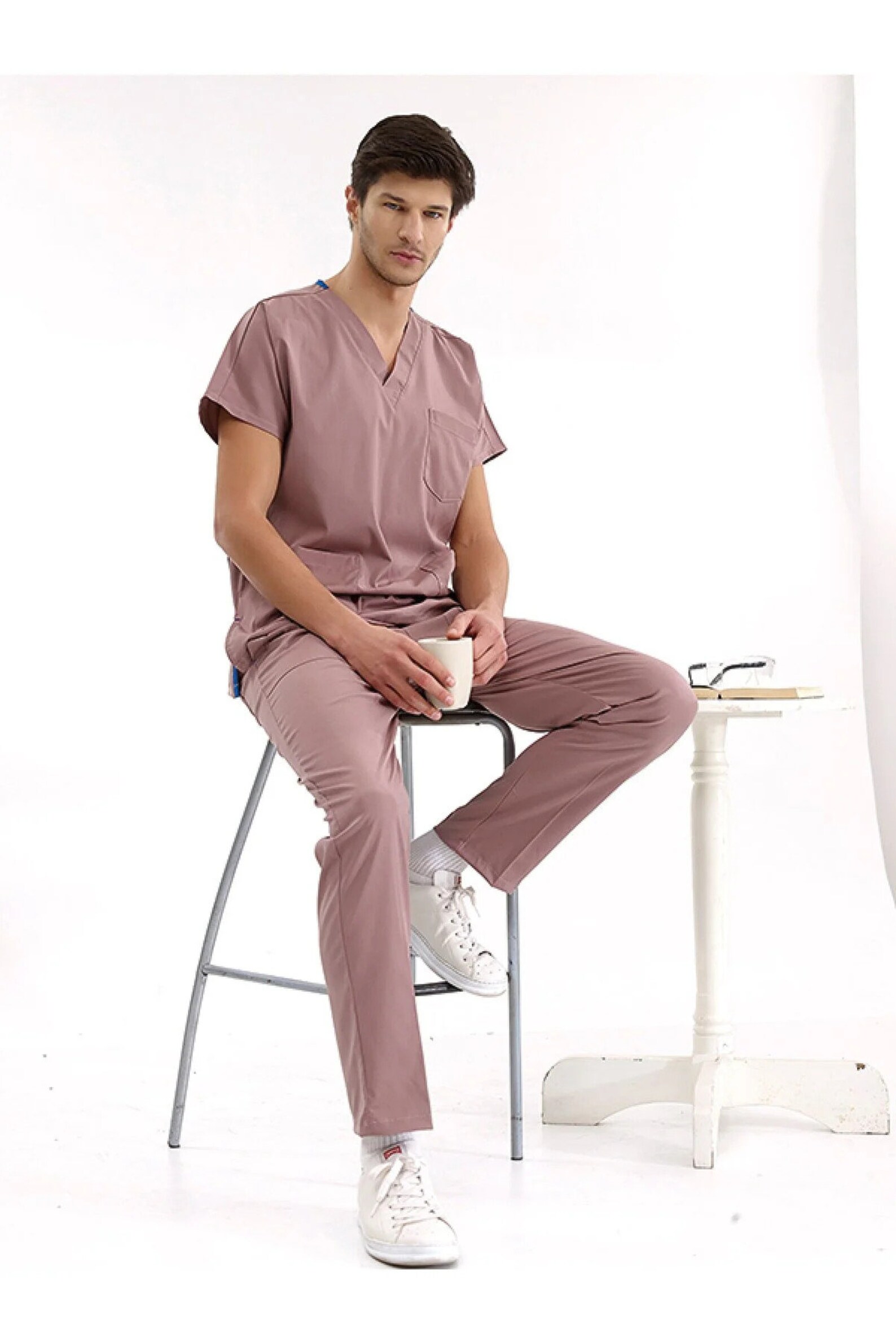Upgrade Your Medical Wardrobe: Modern and Comfortable Nurse Uniforms ...