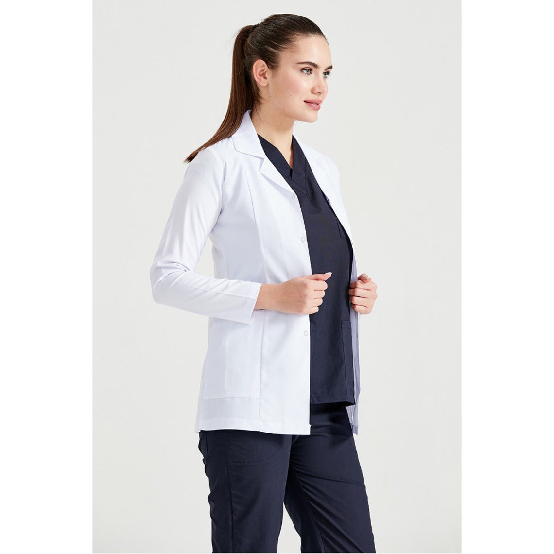 Women's Medical White Lab Coat, Doctor Dentist Surgeon Pharmacist ...