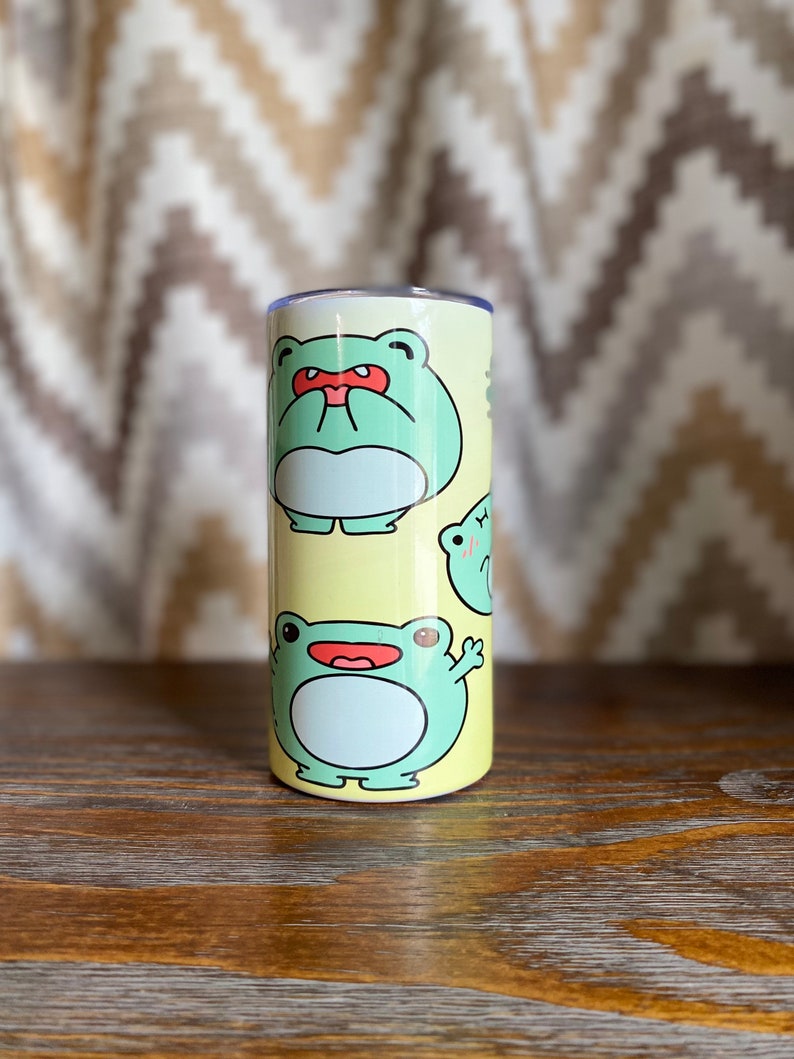 12 Oz Kawaii Frogs. Adorable Cartoon Frogs on Small Travel Cups. Keep ...