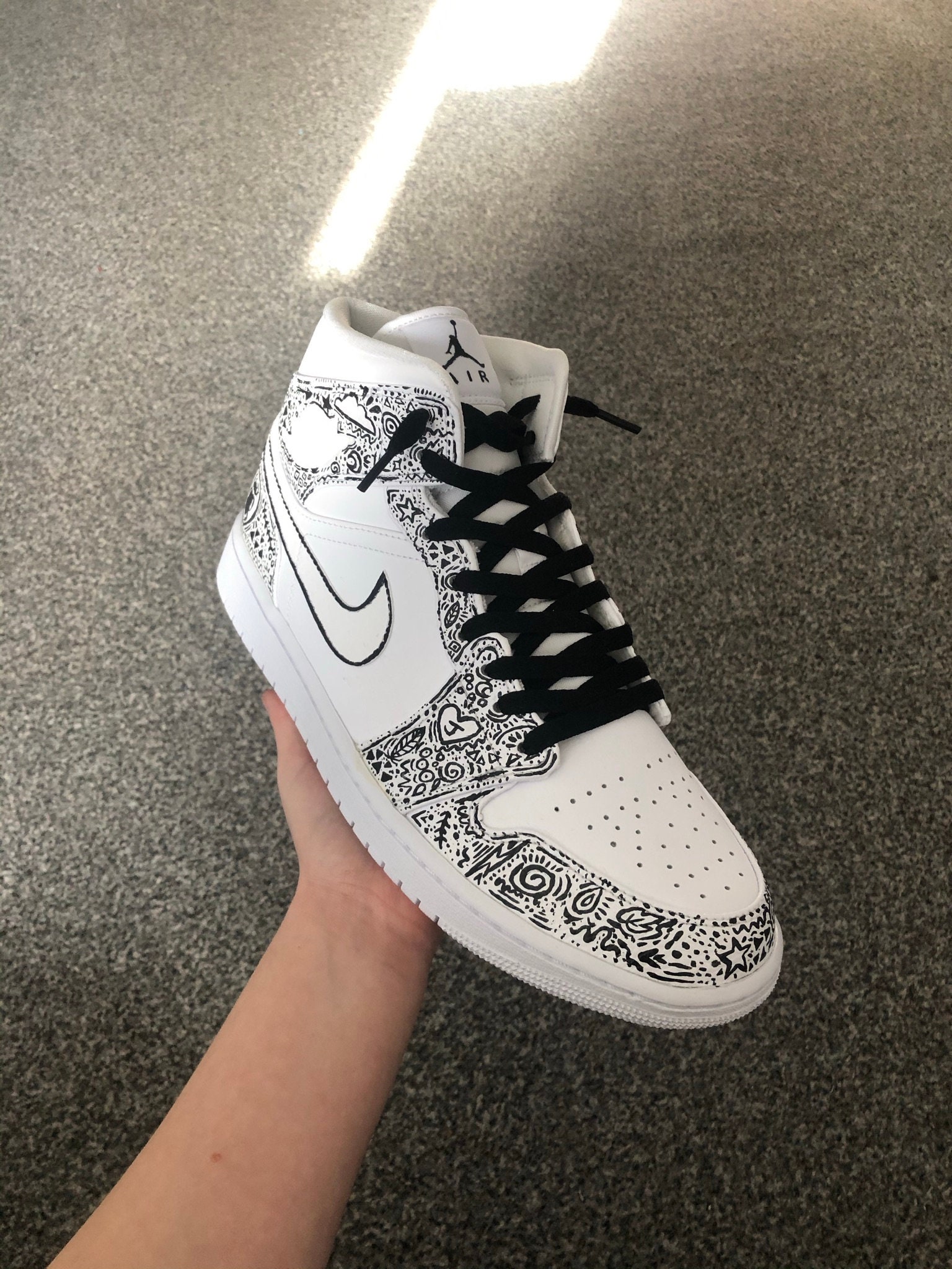 Doodle Jordan 1 Mid - Etsy