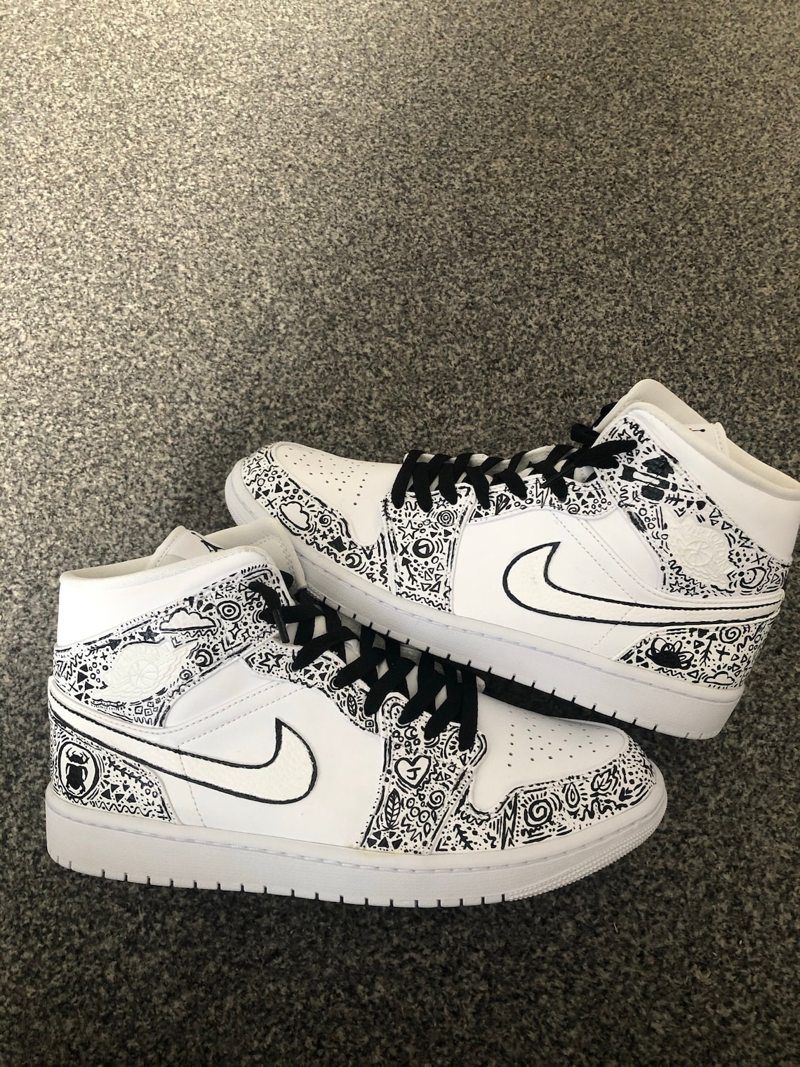 Doodle Jordan 1 Mid - Etsy