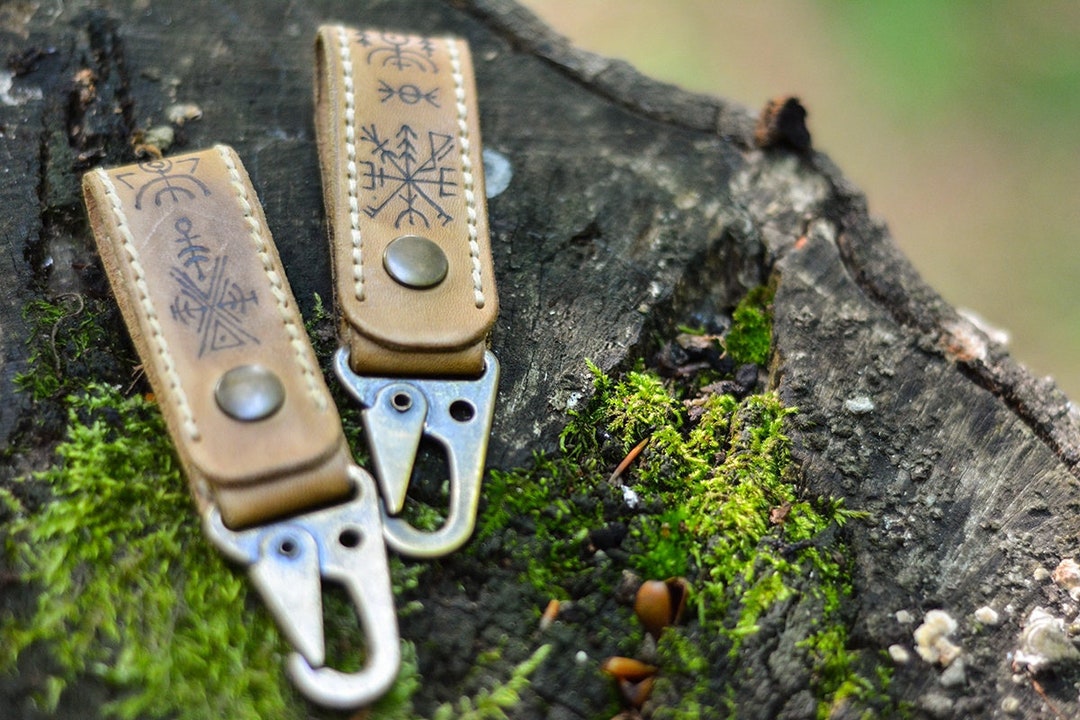 Bjorn Krok Leather Belt Hook & Keychain / Vegetal Leather, Viking Runic ...