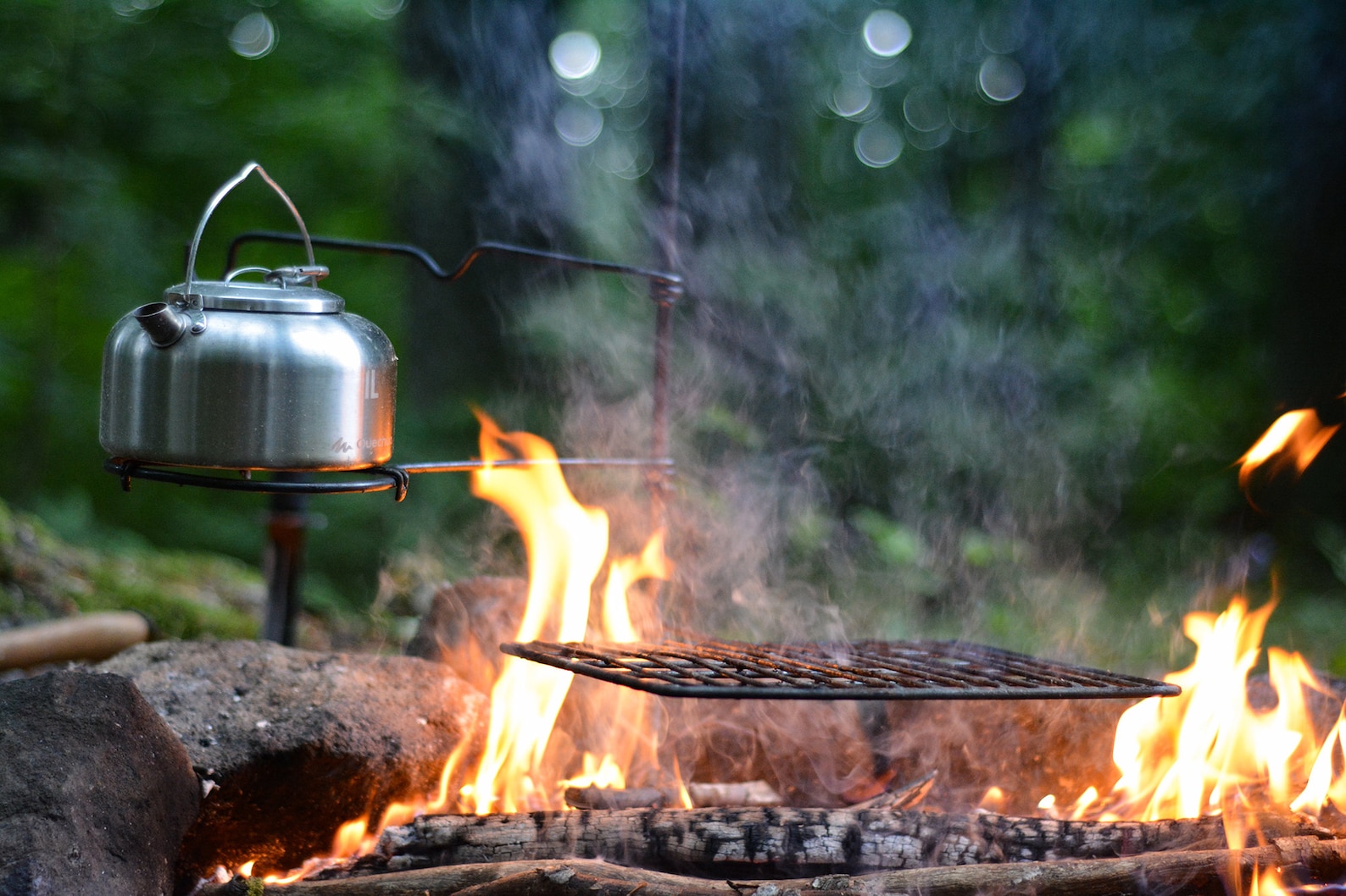 Large Multi-arm Bushcraft Grill / 2 Swing Arm, 1 Pot Holder and Grill ...