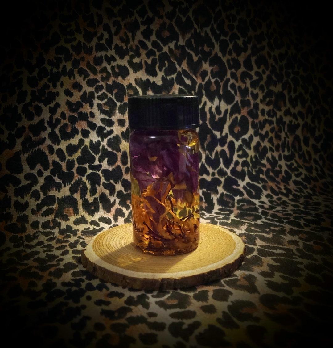 Djinn of 1000 Wishes | Ritual Oil | Genie Magick | Spirit Vessel ...