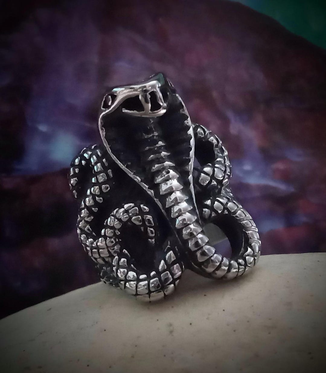 QUEEN Cobra | Shapeshifter | Magick Ring L Spirit Vessel | Hoodoo ...