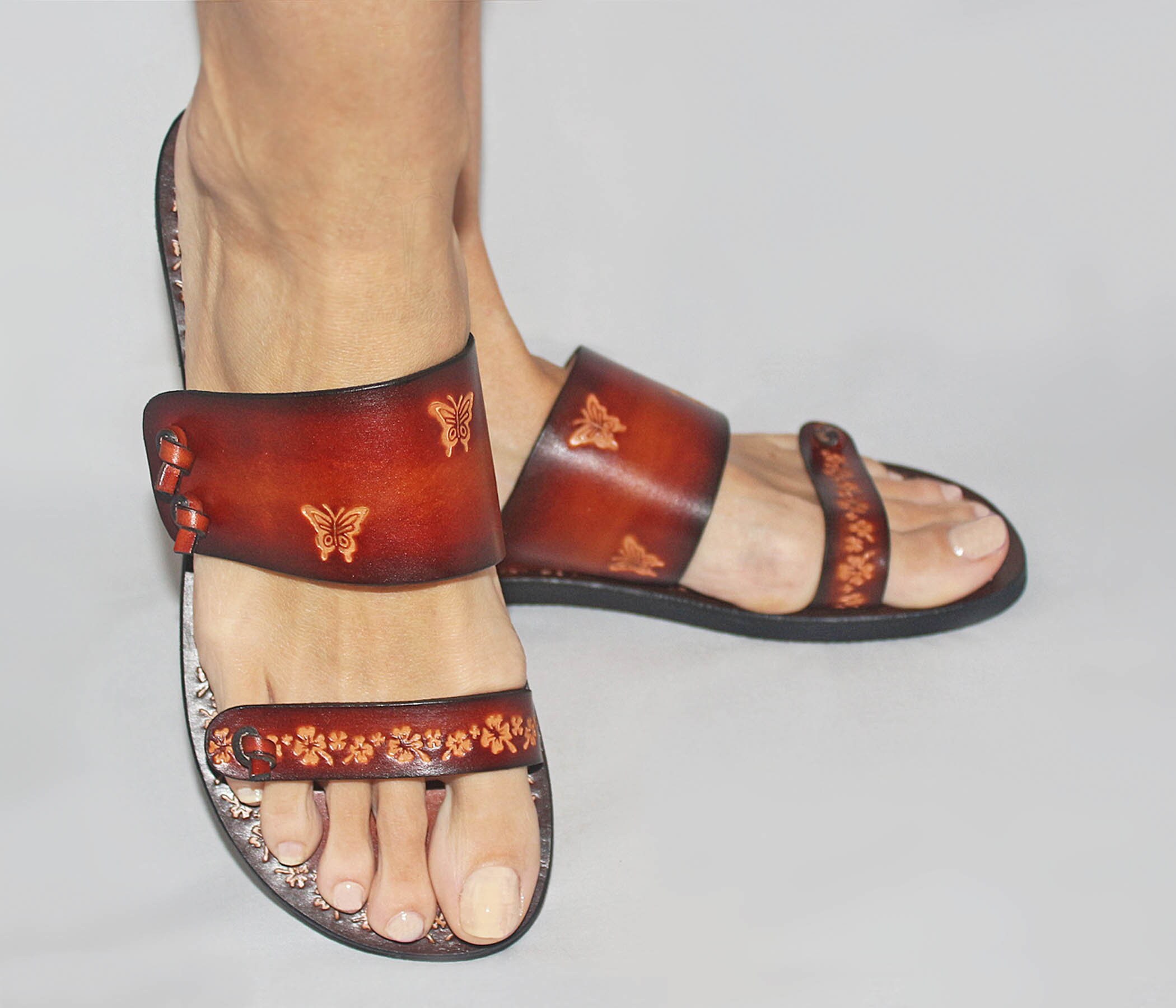 Trendy Unique Style Handmade Leather Sandals, Burnished Leather Sandals ...