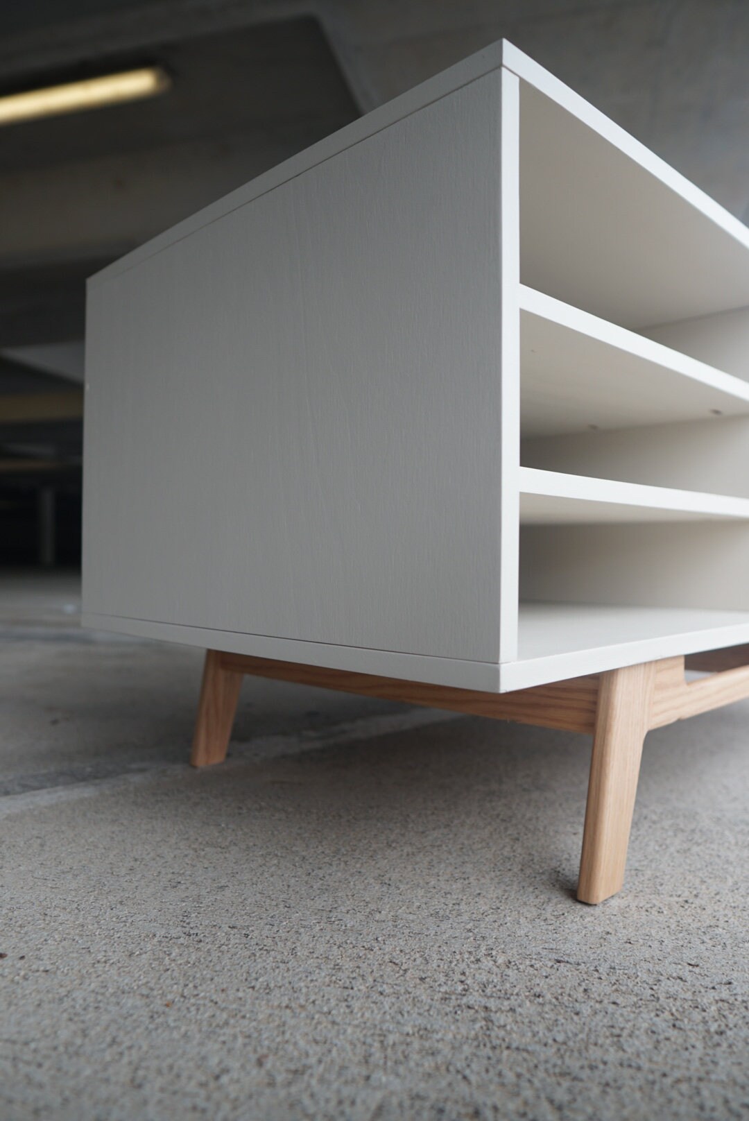 Mid Century Modern Media Console / Table - Etsy