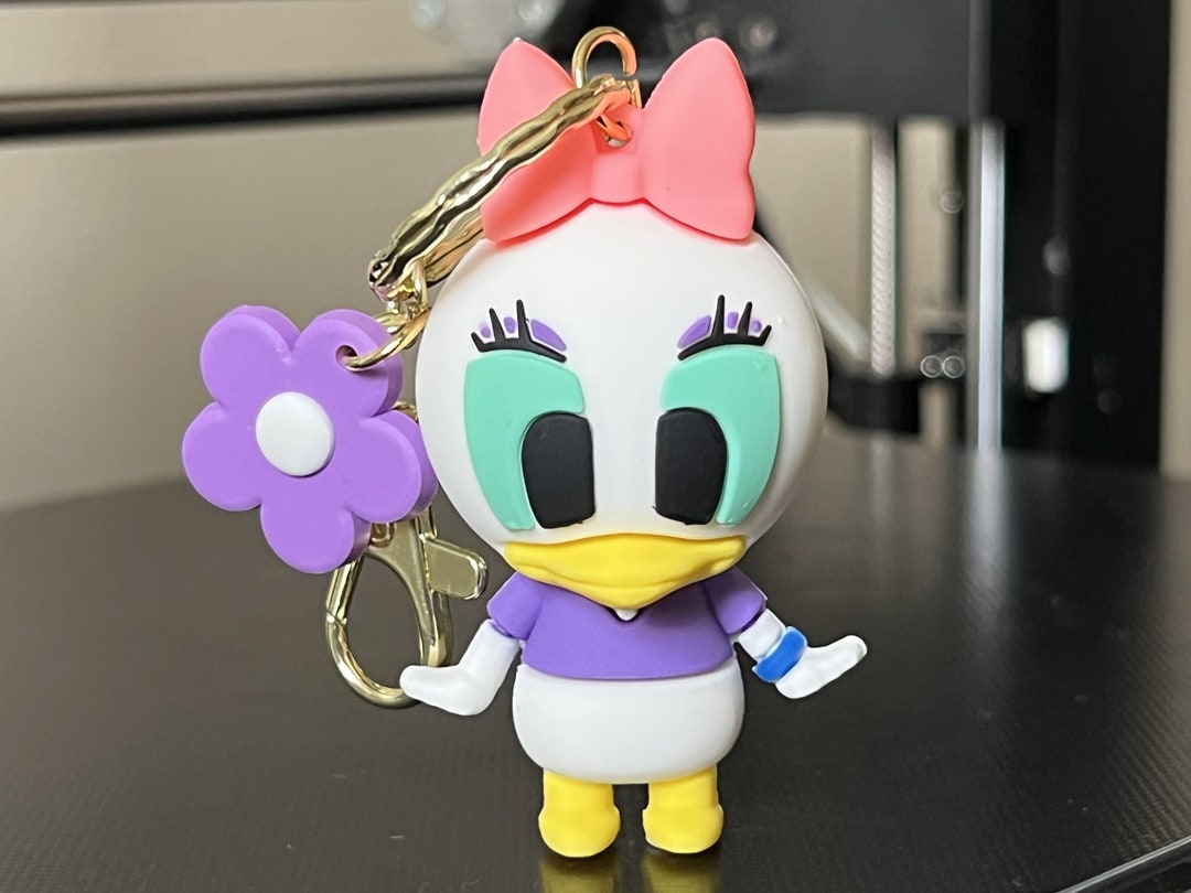 Daisy Duck Keyring | 3D Disney Characters Cute Daisy Duck Chain - Great ...