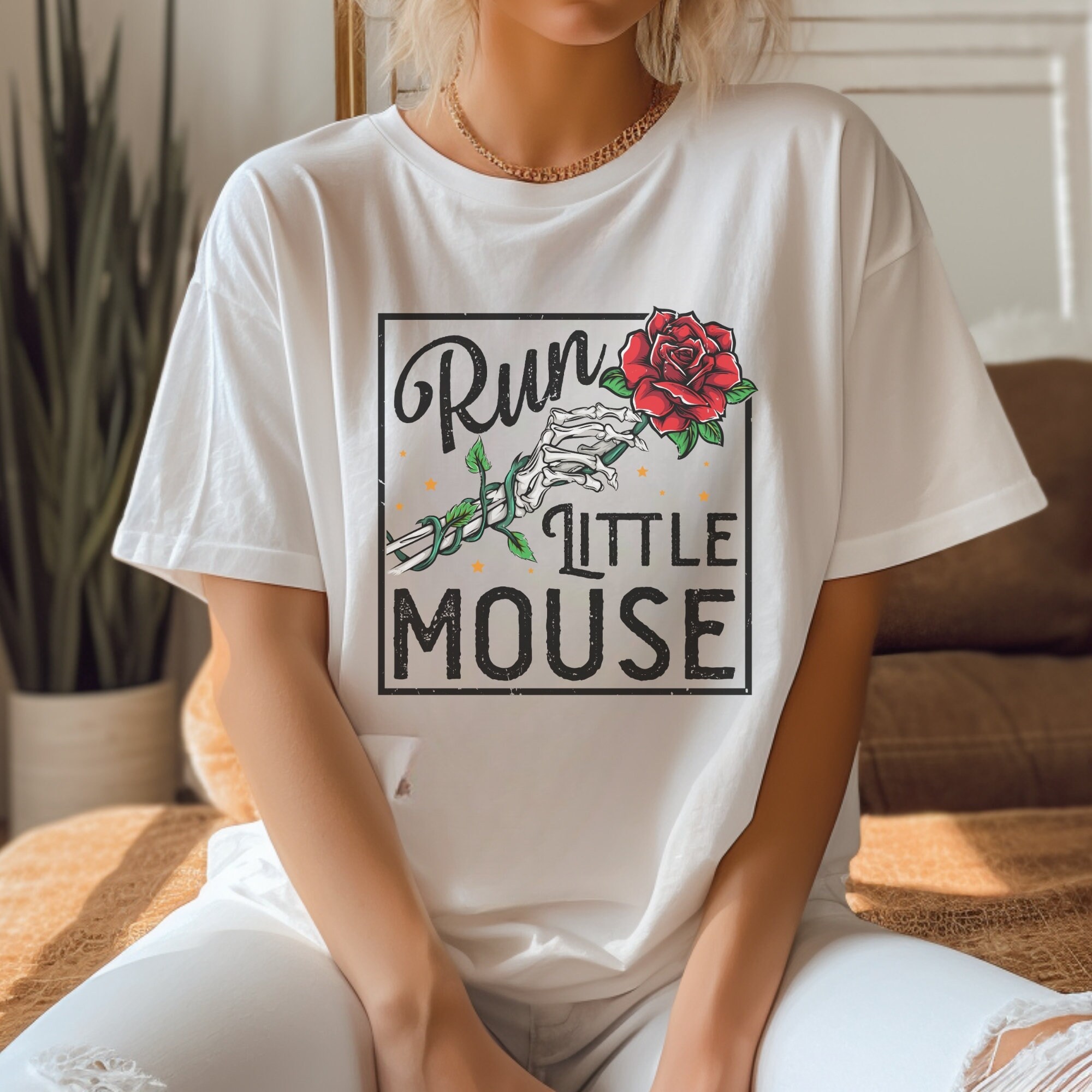 Camiseta Run Little Mouse Comfort Colors Dark Romance - Etsy España
