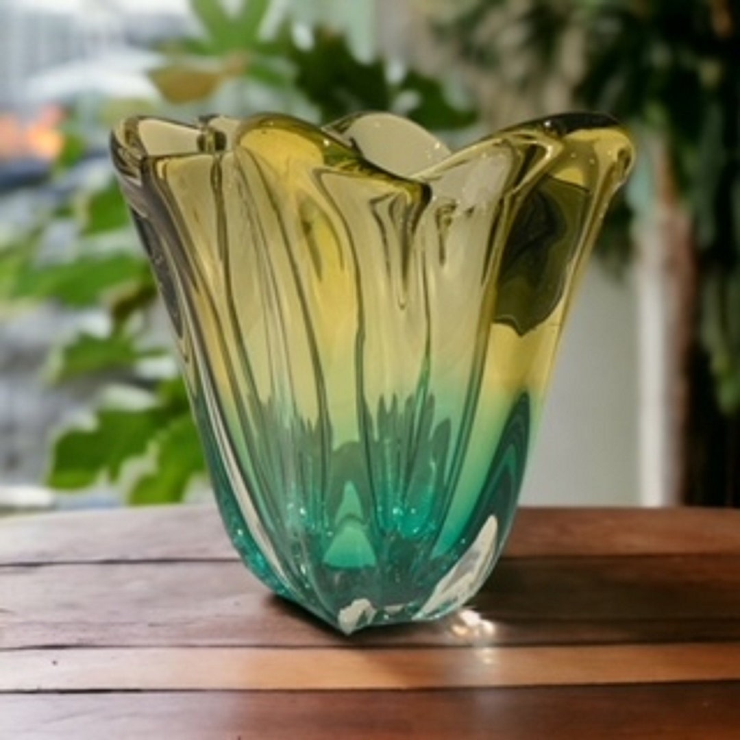 Vintage Japanese Sanyu Sommerso Yellow and Green Glass Vase - Etsy