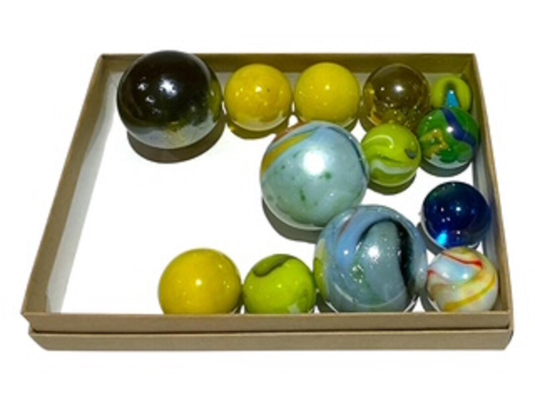 Lot of 12 Vintage Marbles Yellow Flinties Akro Agate Lorekeet Milky Way ...