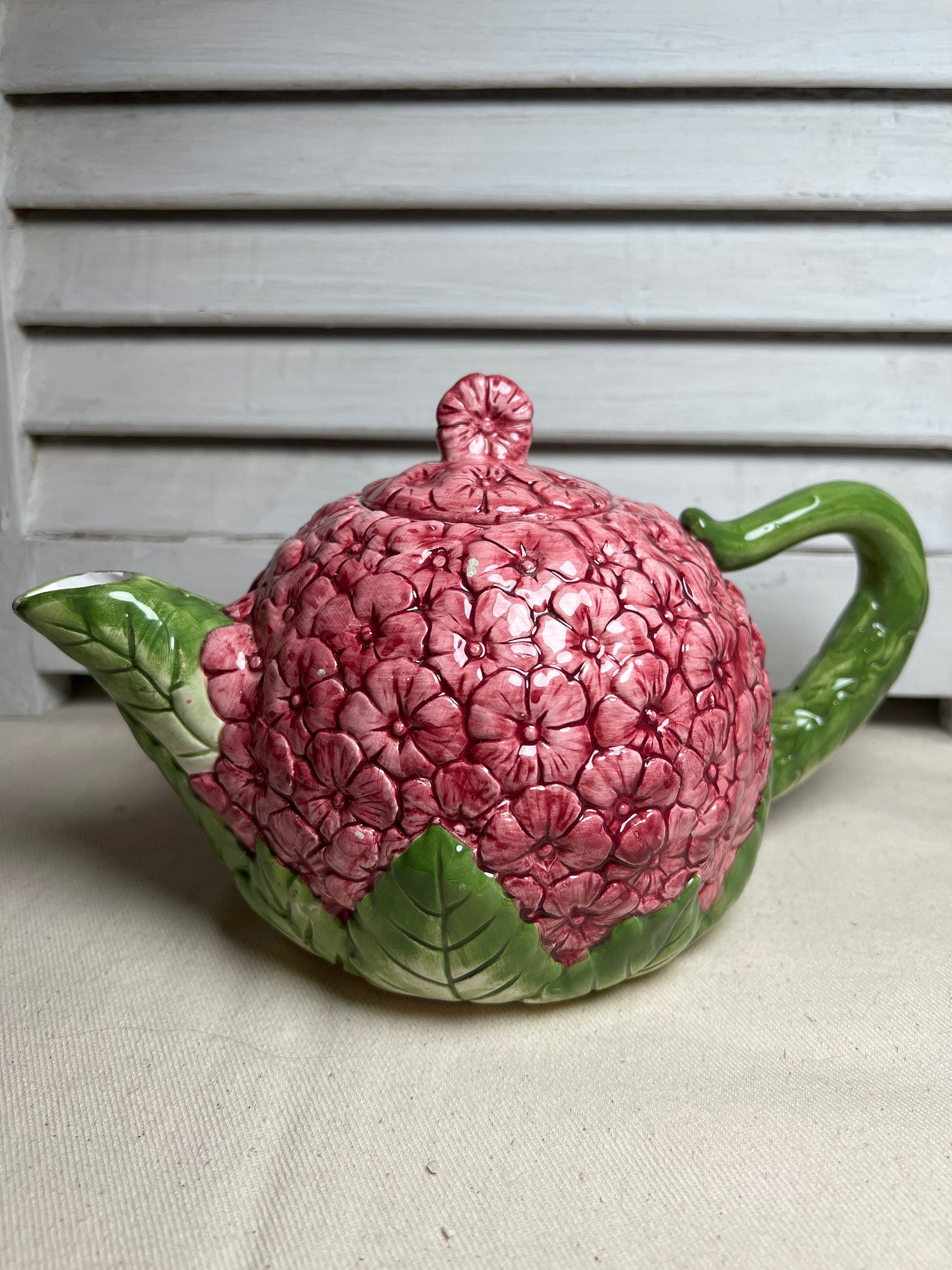 Vintage Hydrangea Tea Pot - Etsy