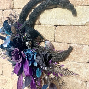 Crescent Moon Wreath, Black Sparkly Halloween Wreath With Silver Skull ...