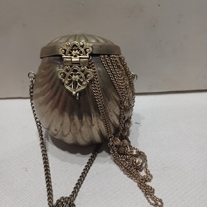 Vintage Metal Clam Shell Purse Metallic Seashell Pattern Black Velve - Etsy