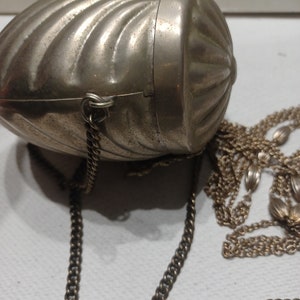 Vintage Metal Clam Shell Purse Metallic Seashell Pattern Black Velve - Etsy