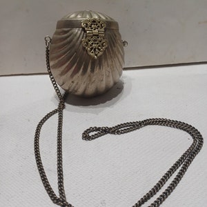 Vintage Metal Clam Shell Purse Metallic Seashell Pattern Black Velve - Etsy
