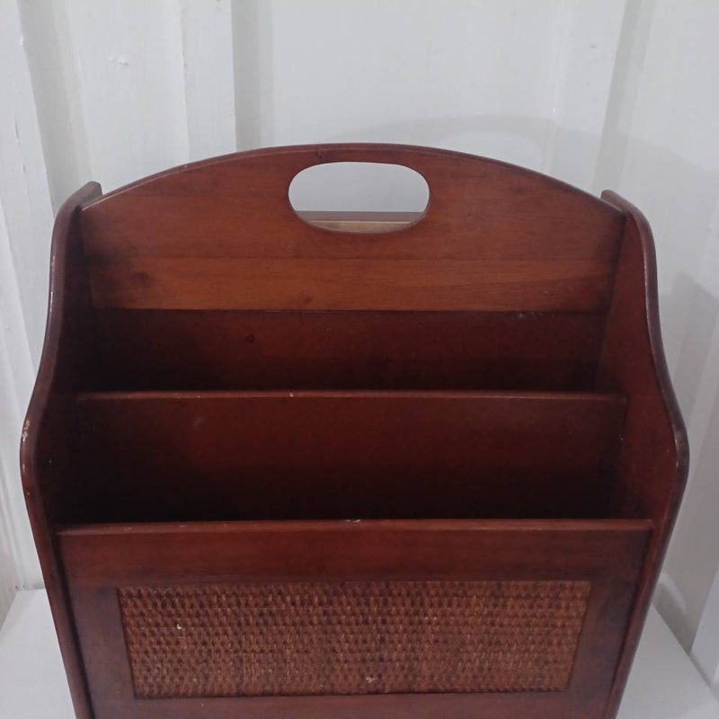 Magazine Rack Table - Etsy