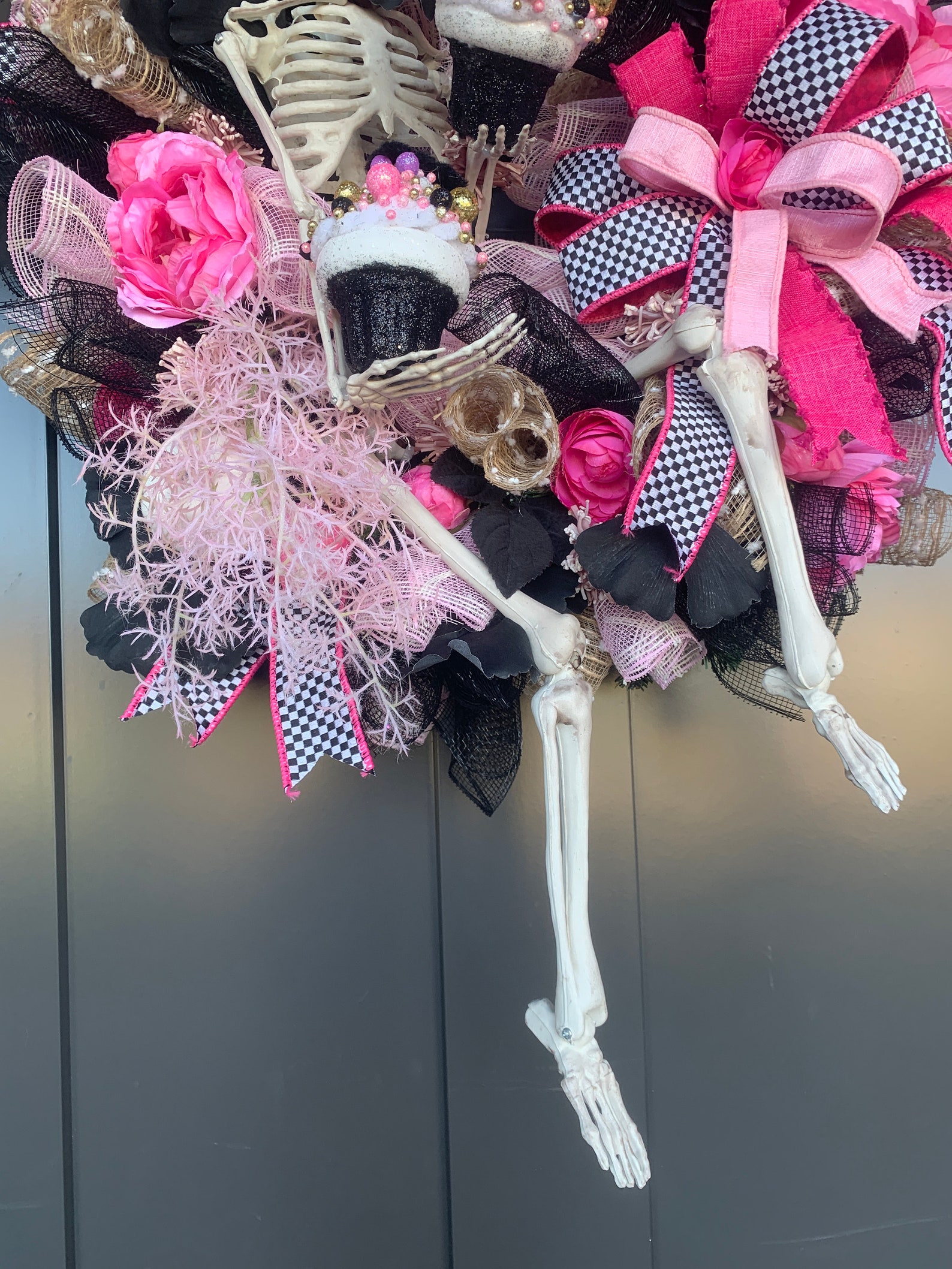 Spooky Wreath, Scary Wreath, Skull Wreath, Gothic Wreath, Pink ...