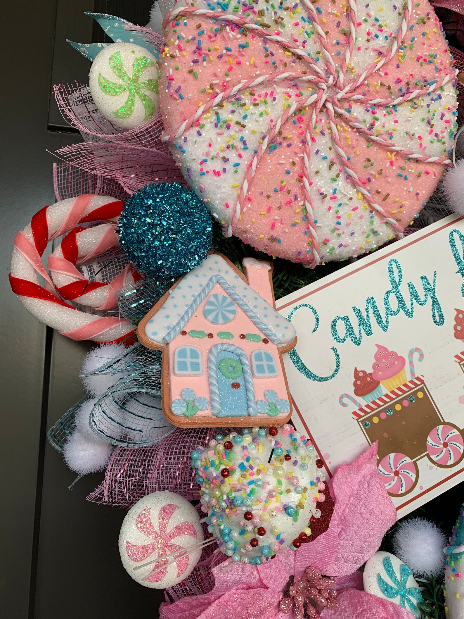 Pink Christmas Wreath, Christmas Cookie Wreath, Gingerbread Wreath ...