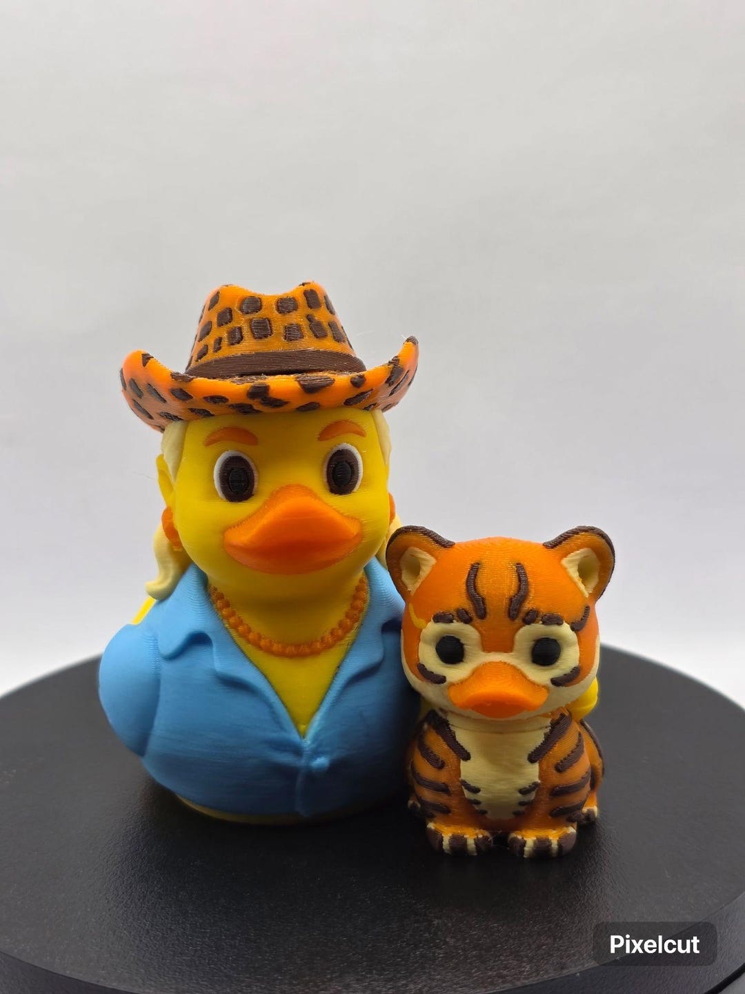 Tiger Keeper Jeep Duck With Tiger Cub – OUR FULL EXCLUSIVE – Only From ...