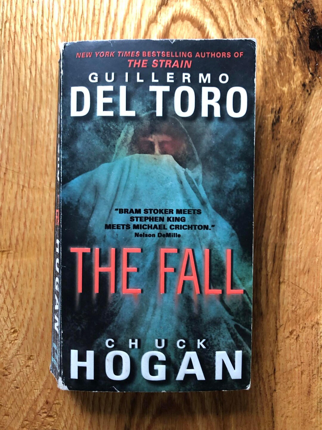 The Fall- Guillermo Del Toro & Chuck Hogan- the Strain Trilogy - Etsy