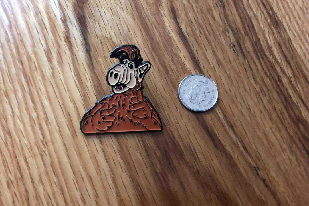 ALF- 1980's TV Sitcom Character Collector Pin - Etsy