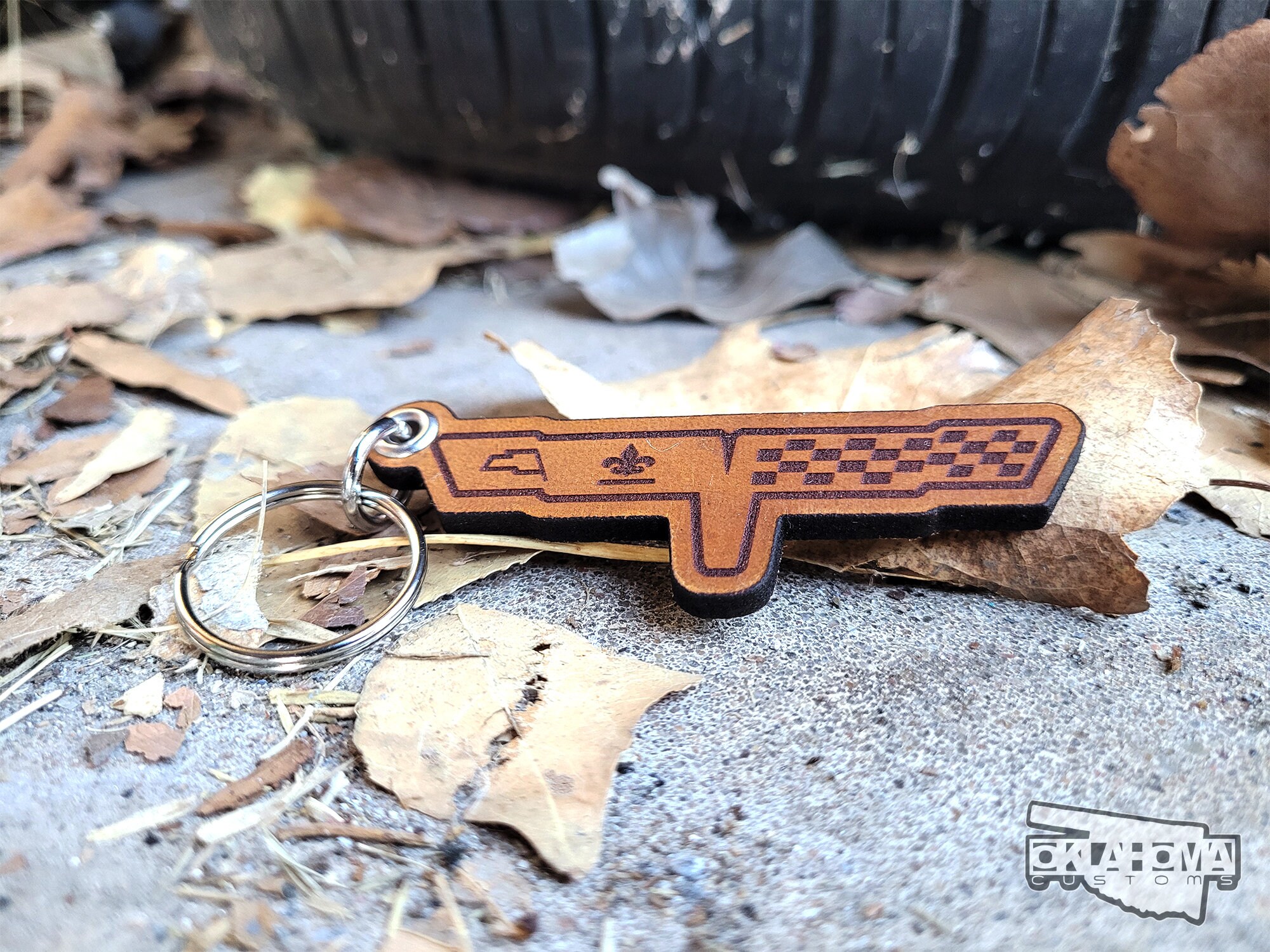 1981 Corvette Emblem Leather Keychain - Etsy