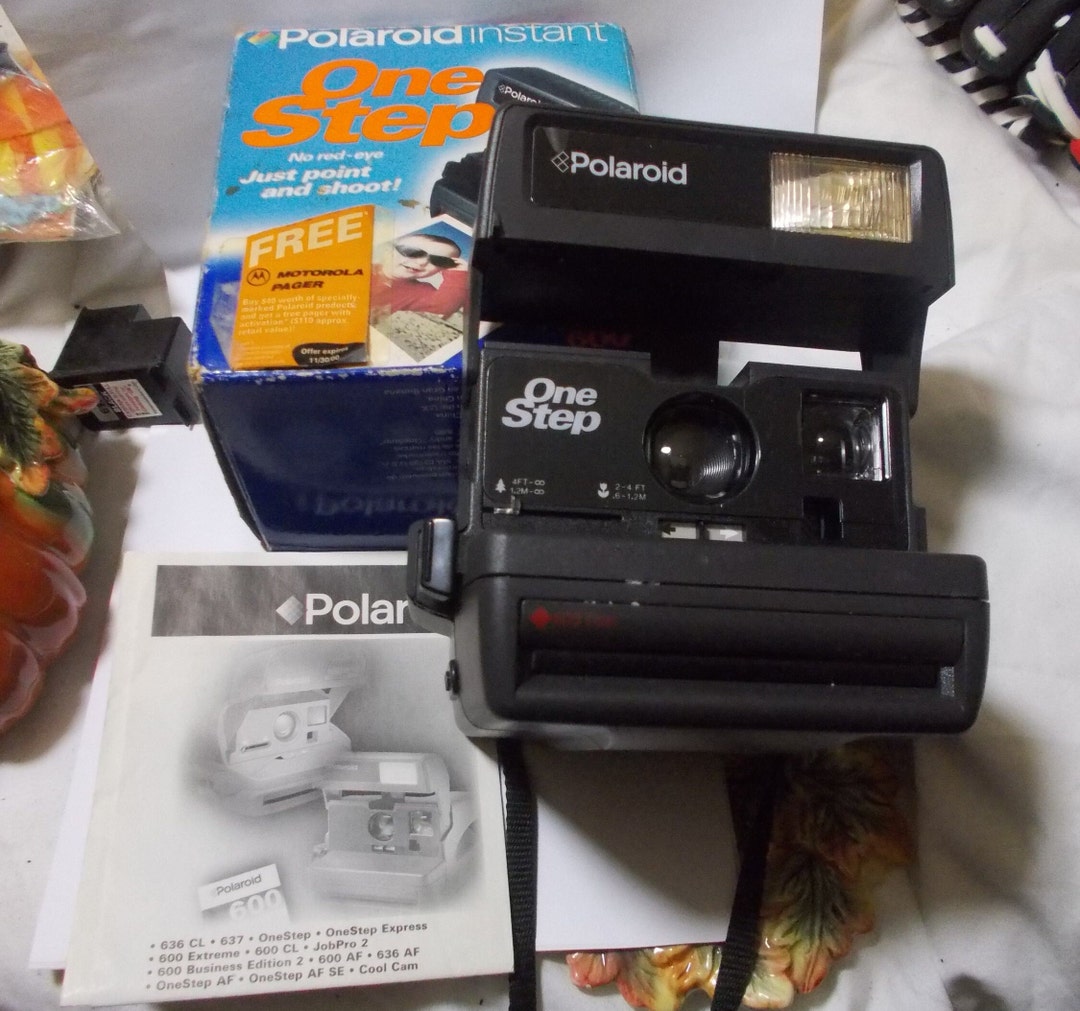 Polaroid 600 VTG One Step Instant Camera 1990's Tested Working Box ...