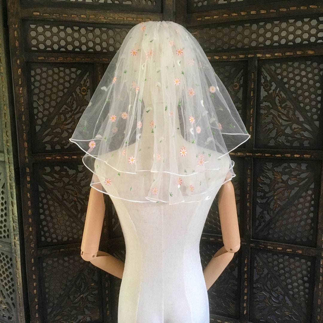 DAISY, Mini Veil, Flower Embroidered Soft Tulle, Edged, Boho Wedding ...