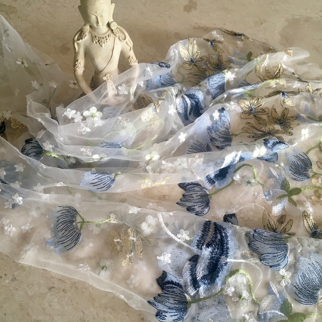 POPPY, Blue Flower Veil, Embroidered Boho Wedding Veil - Etsy