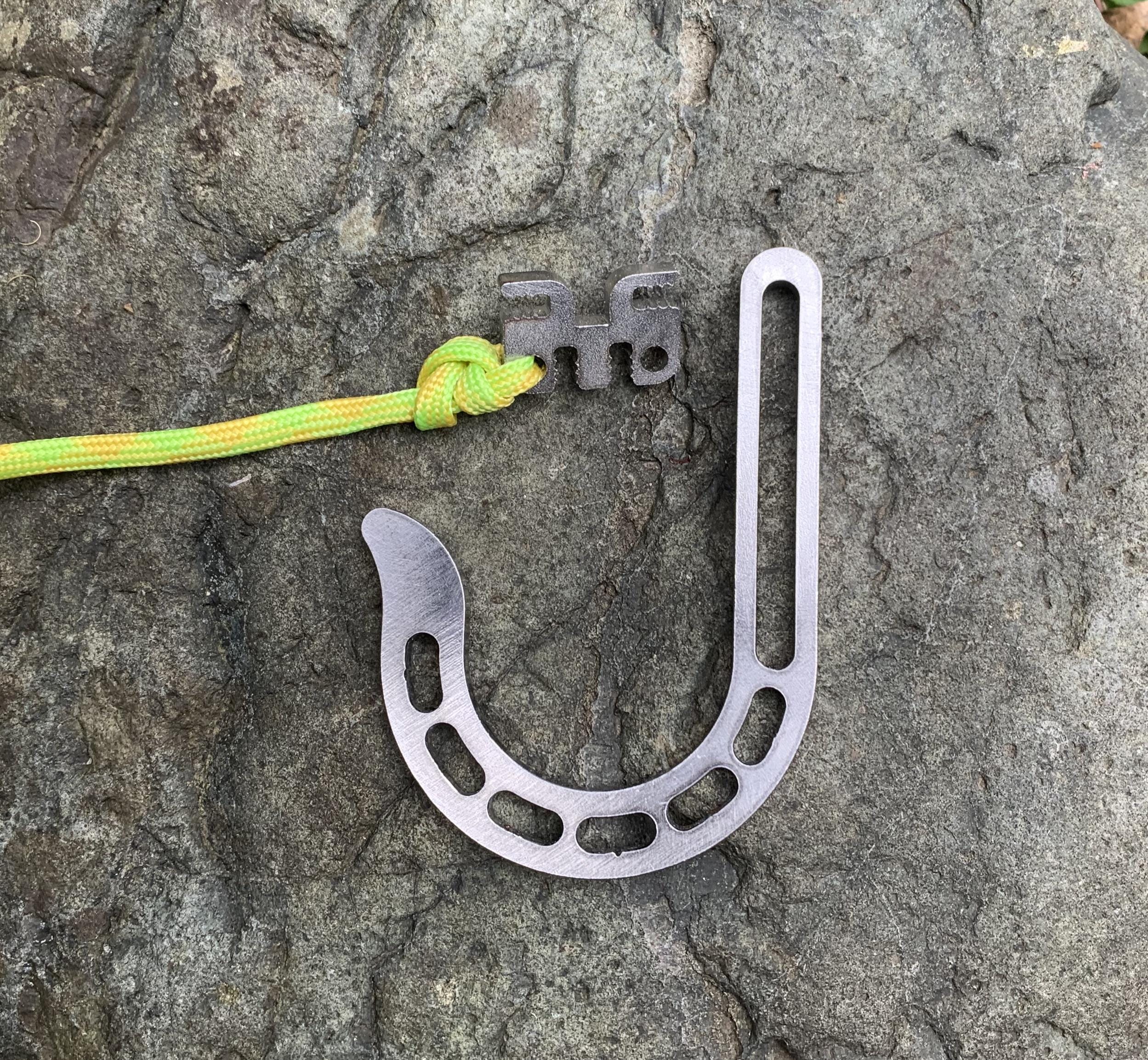 Camping Hook | Backpacking Hanging Clip | Hunting Hook | Tree Hanger ...