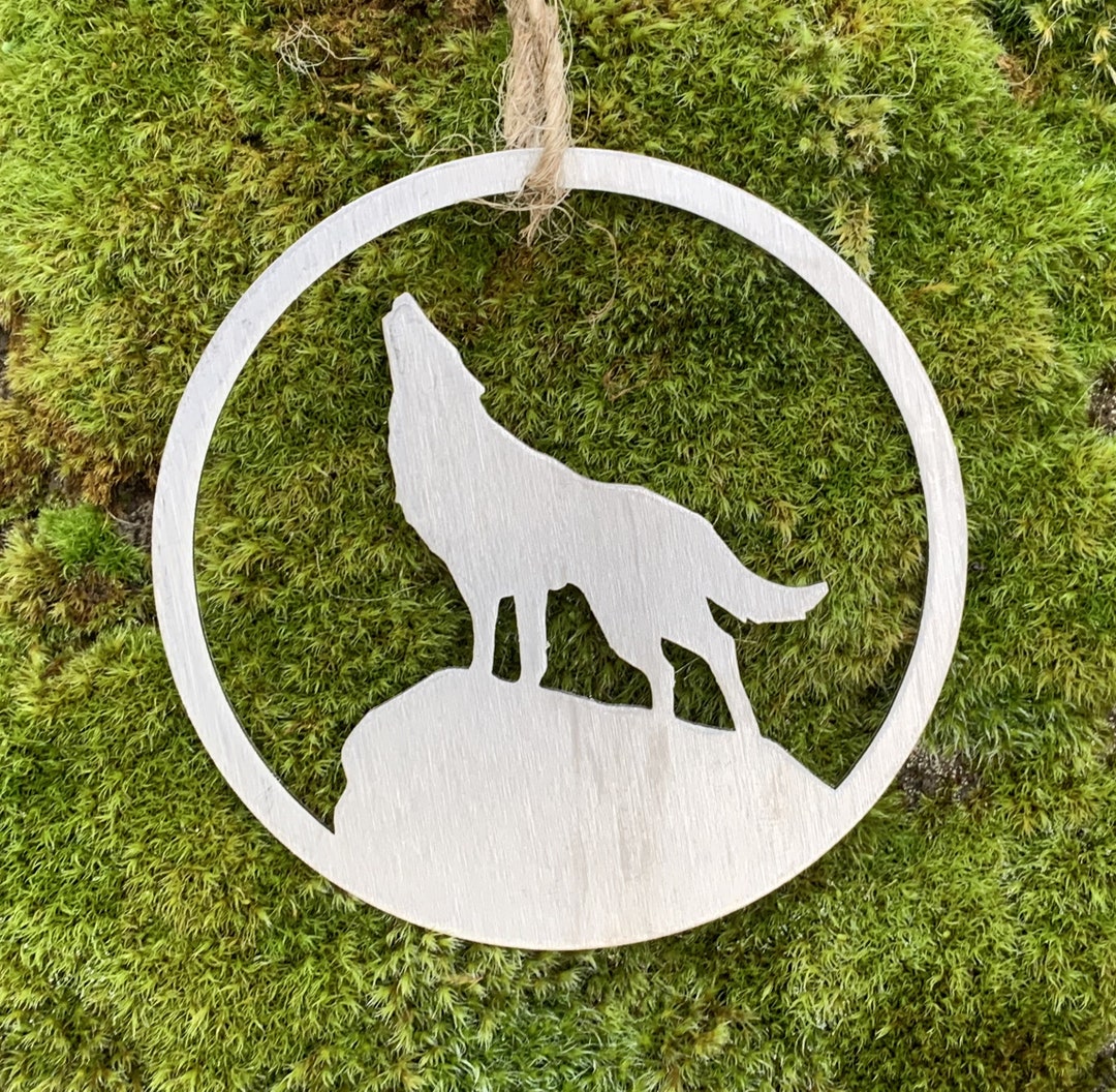 Wolf Howling Ornament Made of Stainless Steel | Wolf Moon Christmas ...