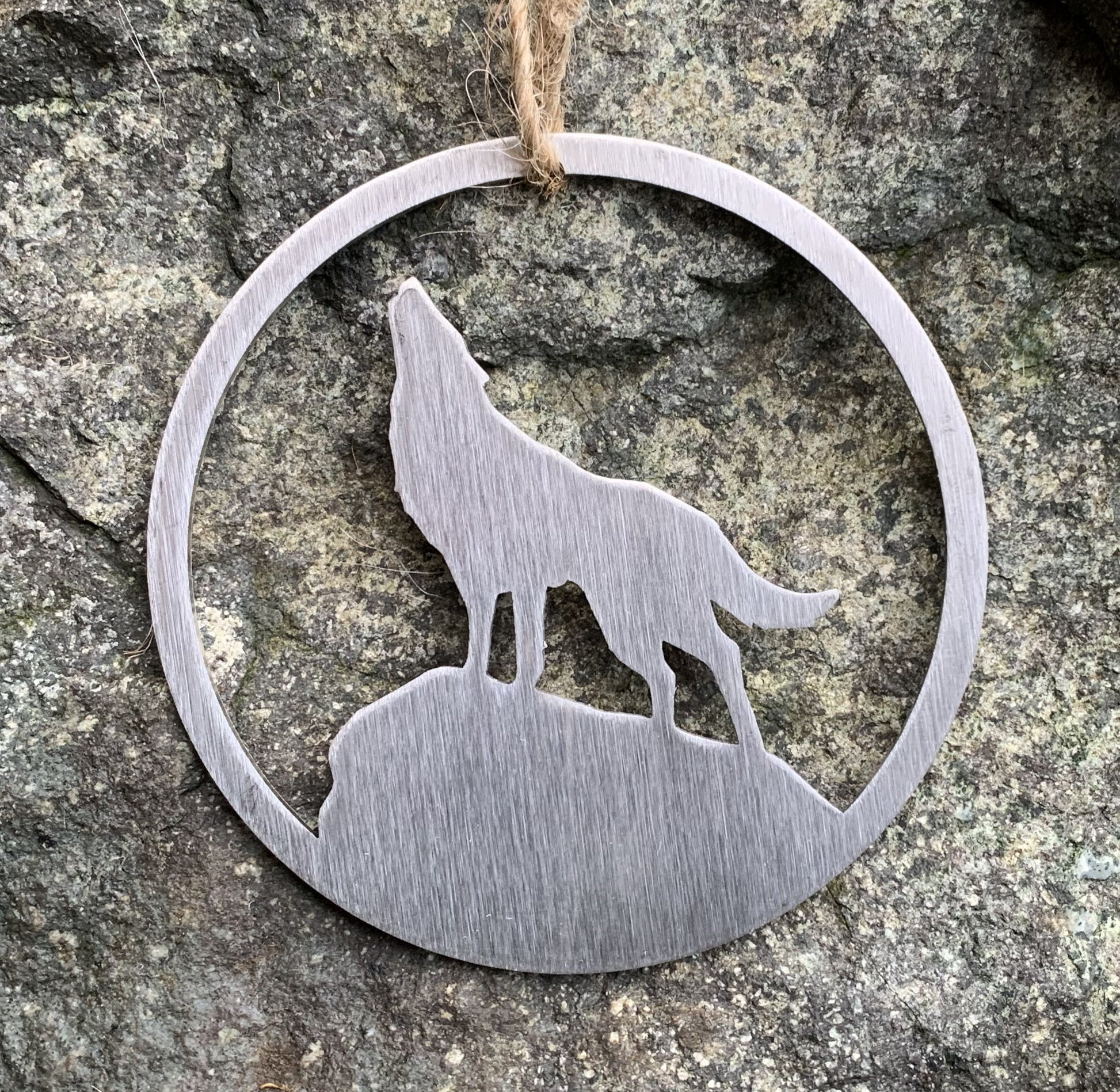 Wolf Howling Ornament Made of Stainless Steel | Wolf Moon Christmas ...