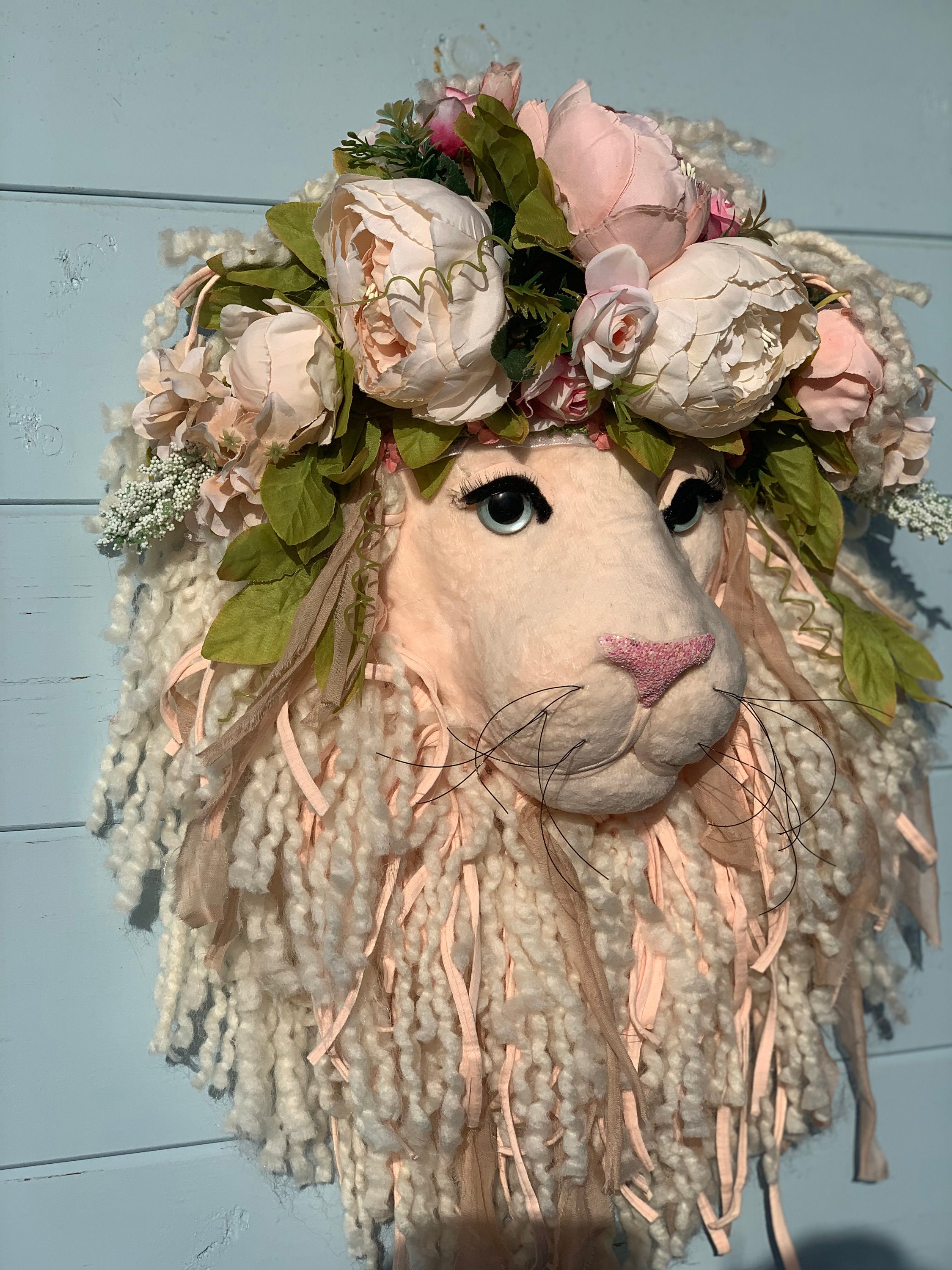 Meet PEACHES & CREAM Lion Head Beautifully Crafted With Soft Velvet and ...
