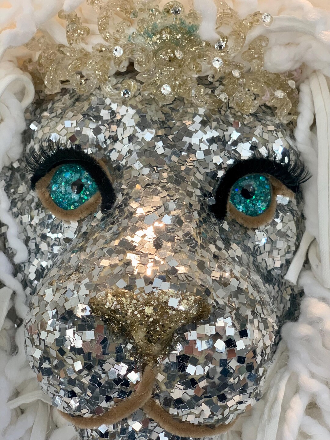 Bling Bling Amazing Handmade Lion Head Design, Super Sparkly Face ...