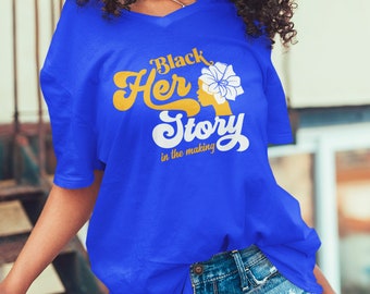 In Love With an Sgrho v-neck Sigma Gamma Rho 1922 Sgrho Sorority Shirt ...
