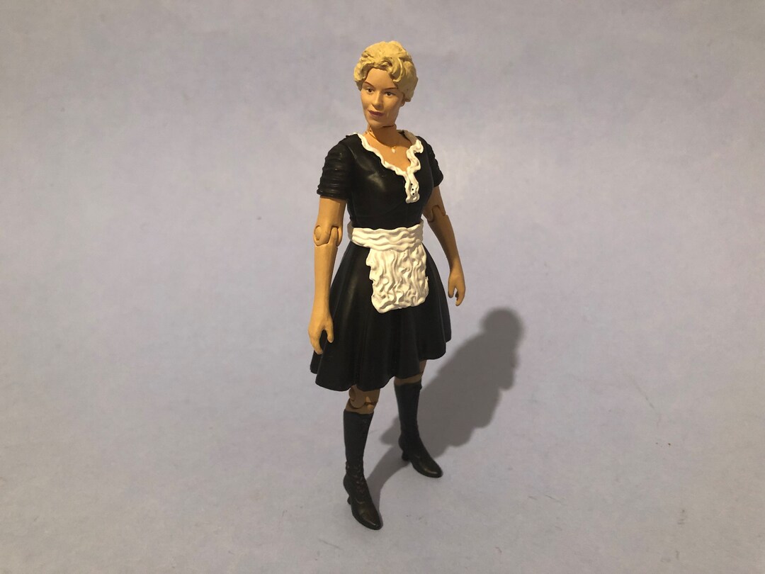 Doctor Who - Astrid Peth Posable Figure With Apron ( Kylie Minogue ...