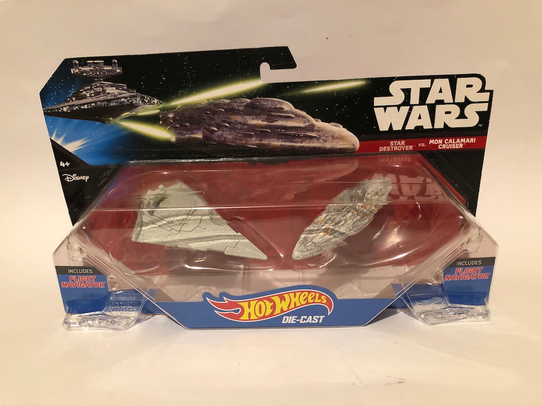 Star Wars - Star Destroyer Vs Mon Calamari Cruiser - Hotwheels/disney ...