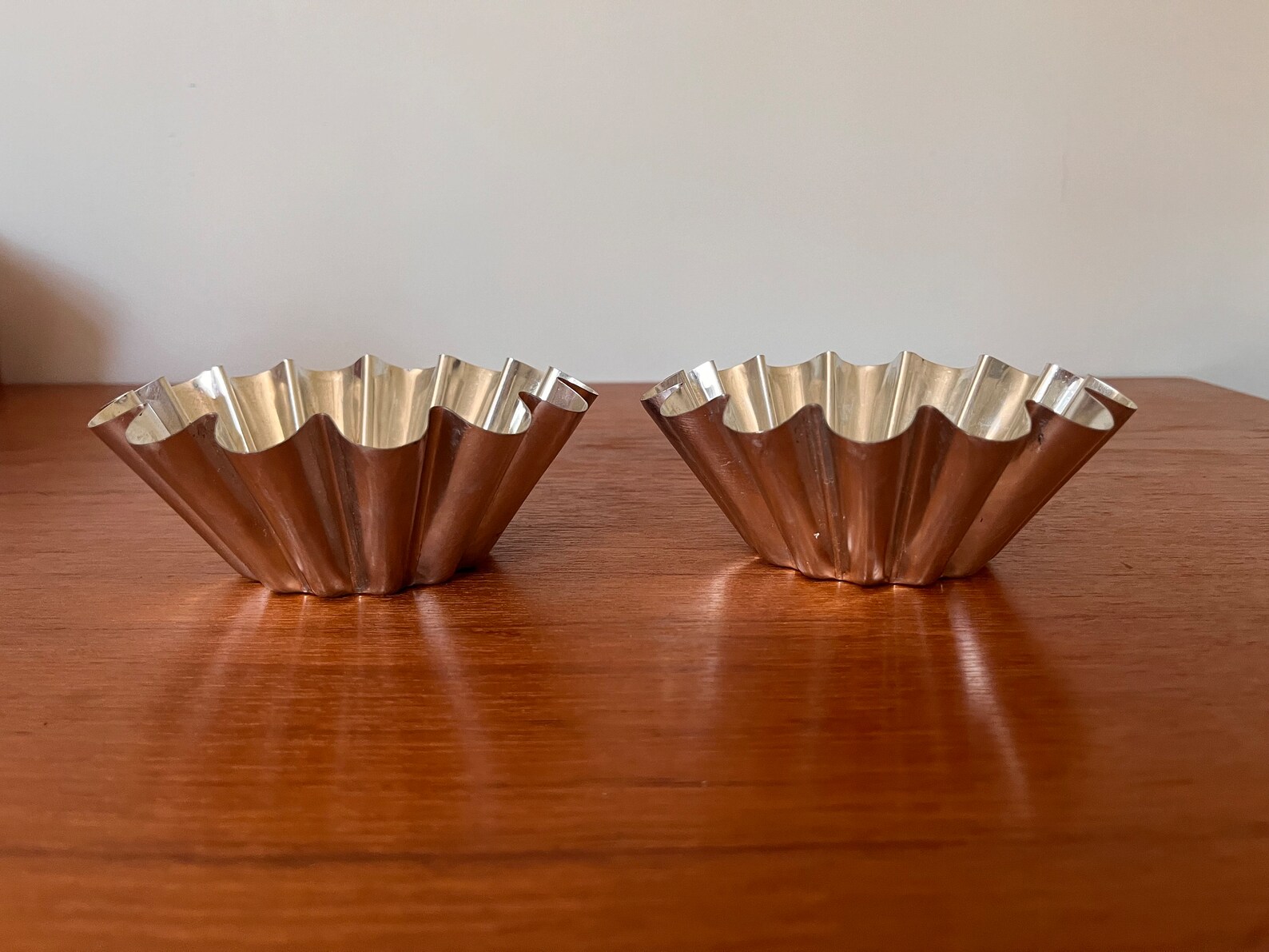 Classic Brioche Baking Molds - Set of 2 - Fluted Tin Molds - Scalloped ...