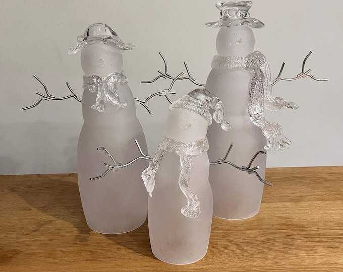Vintage Snowmen Figurines Set Of 3 Winter Mantle Decor Clear Acrylic And Frosted Glass Snowmen W