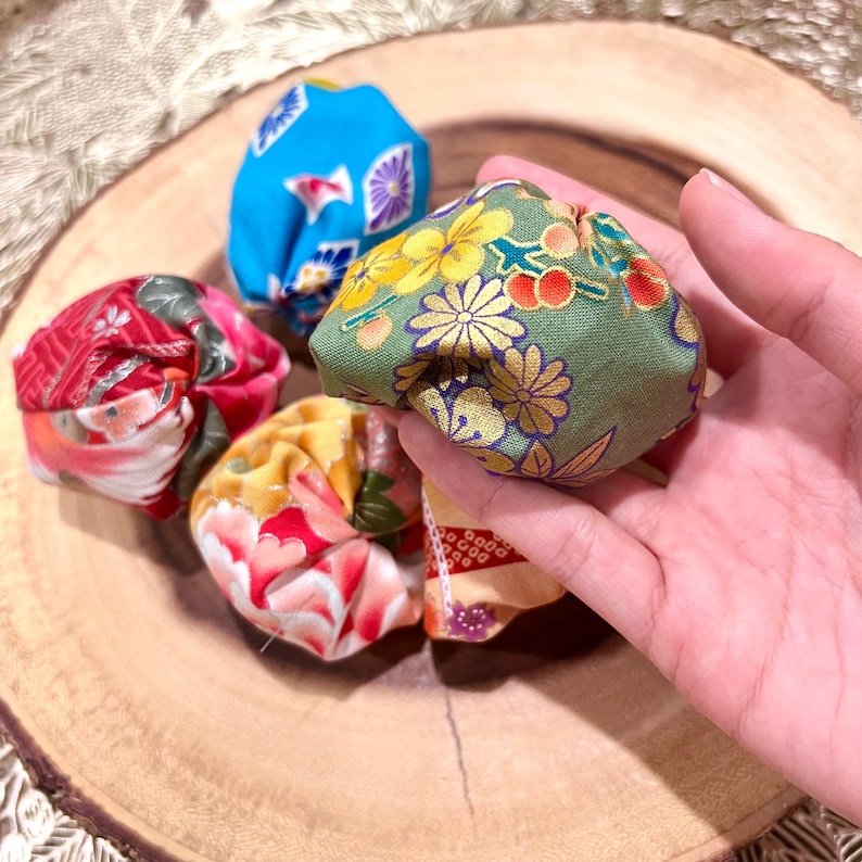 Otedama Set / Otedama Japanese Juggling Ball , Game of Jacks, Mini Juggling Bean Bags, Holiday ...