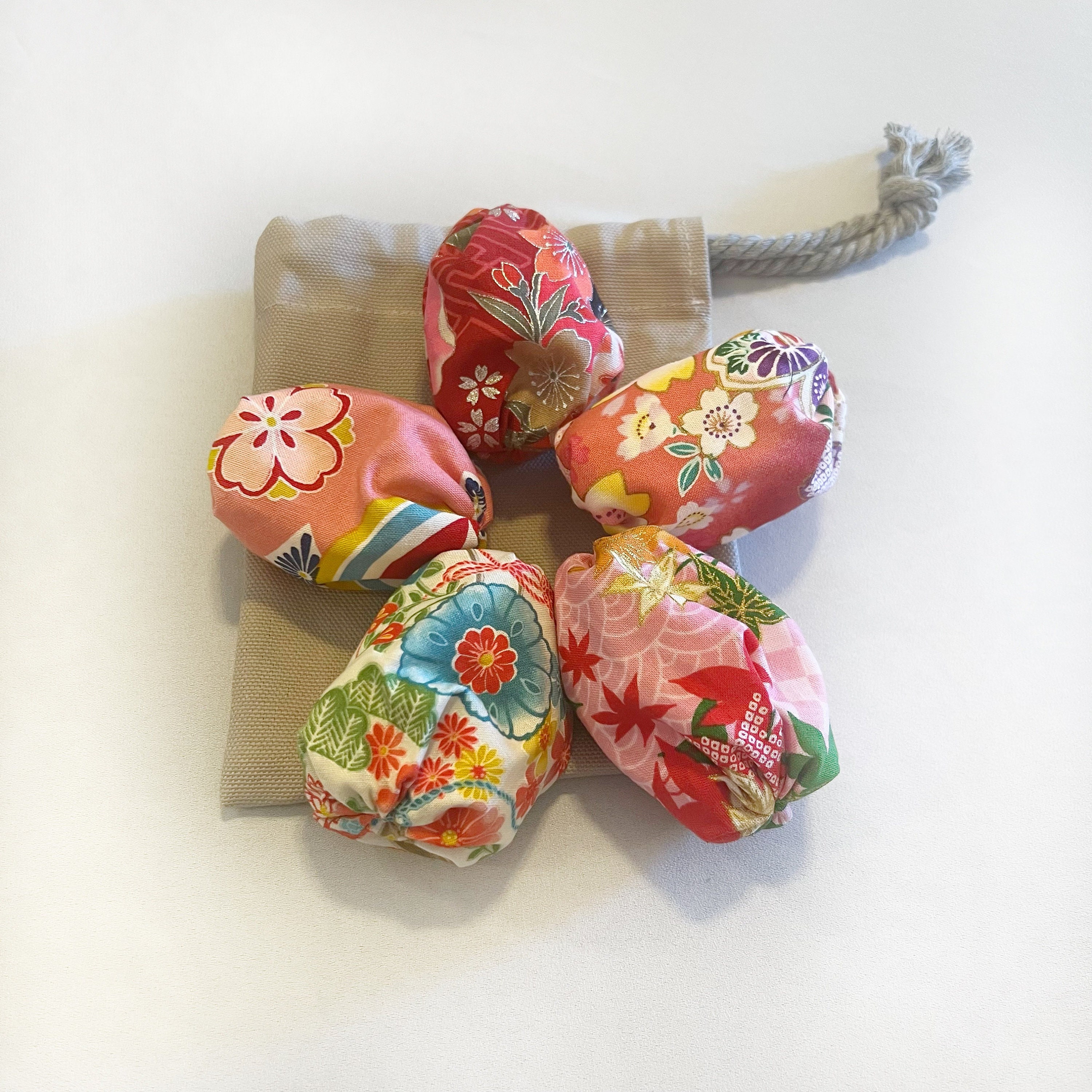 Otedama Set / Otedama Japanese Juggling Ball Game of Jacks - Etsy