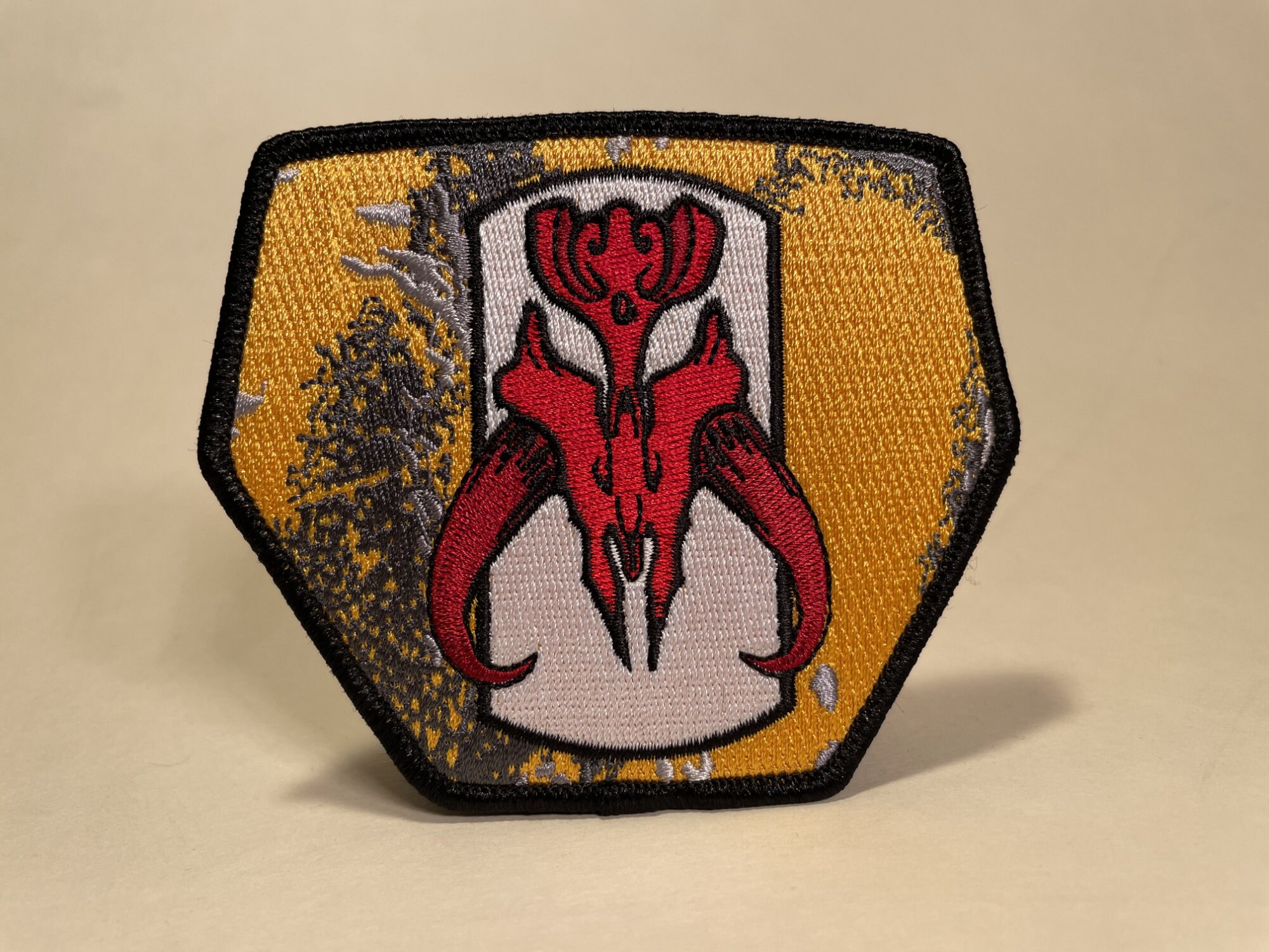 Boba Fett Mandalorian Gunslinger Boxed Set Limited Edition Patch, Pin ...