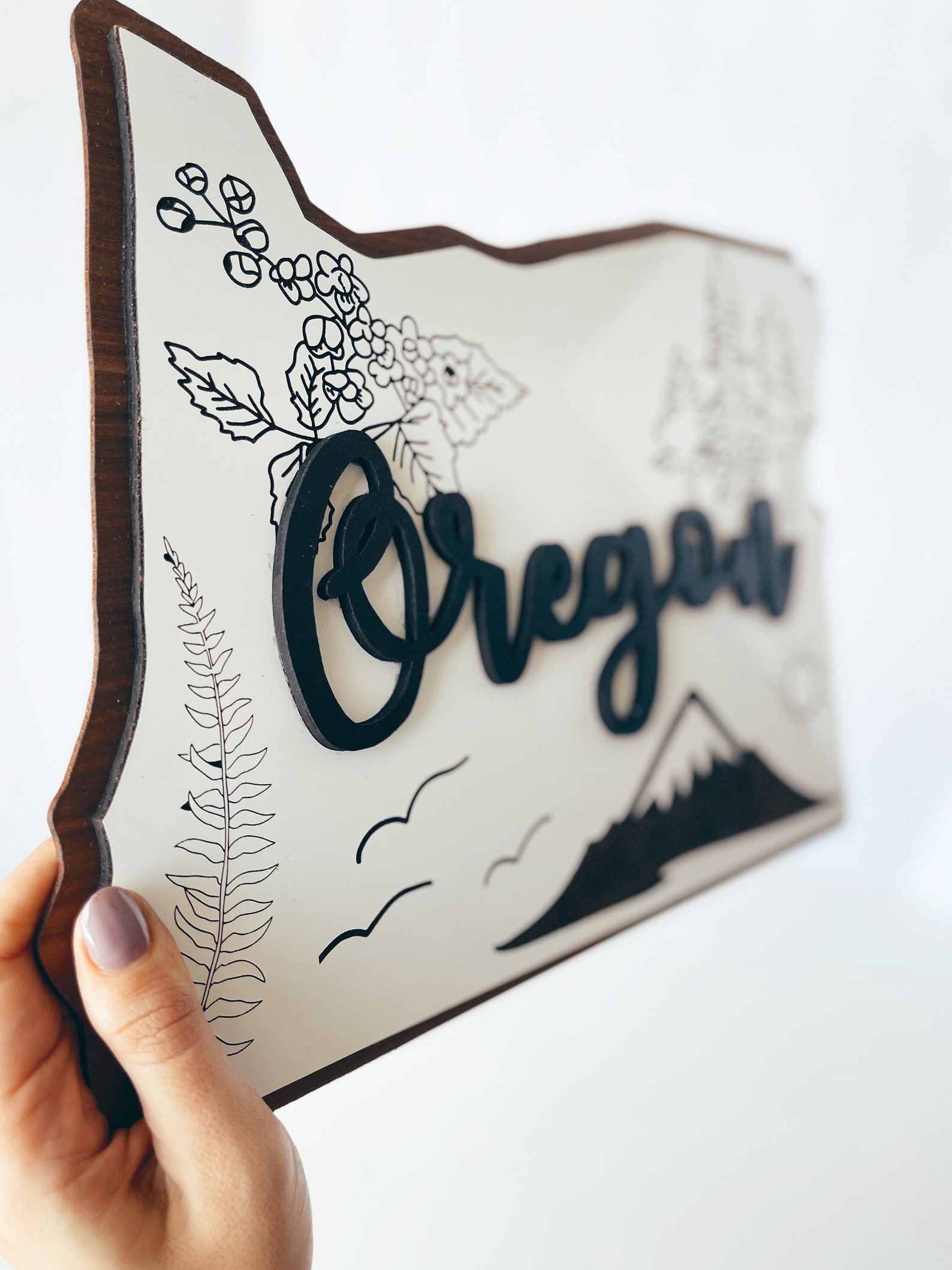 OREGON Wood Wall Art: Map of Oregeon With Local State Flowers - Etsy